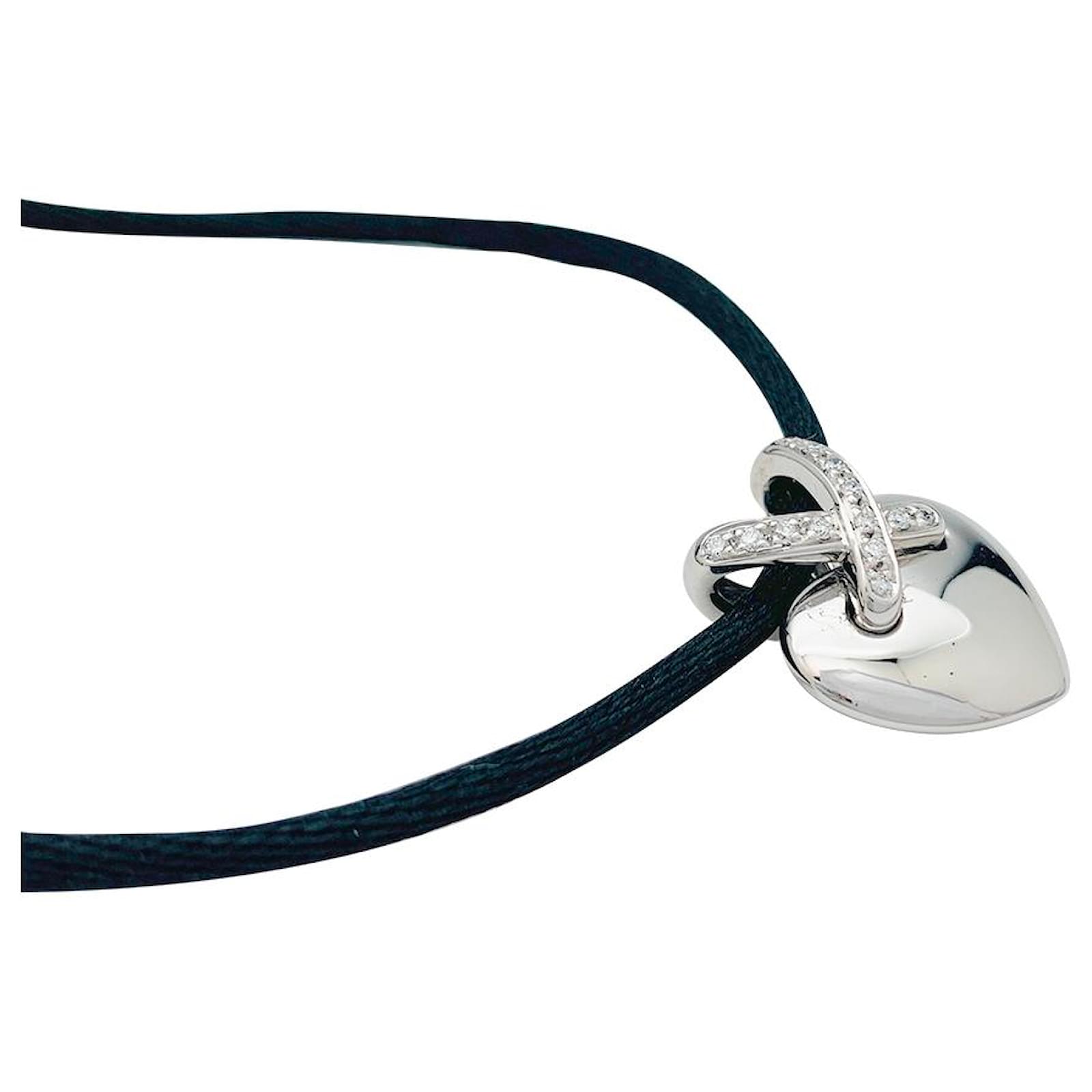 Chaumet heart pendant, collection "Links", white gold and diamonds. ref ...