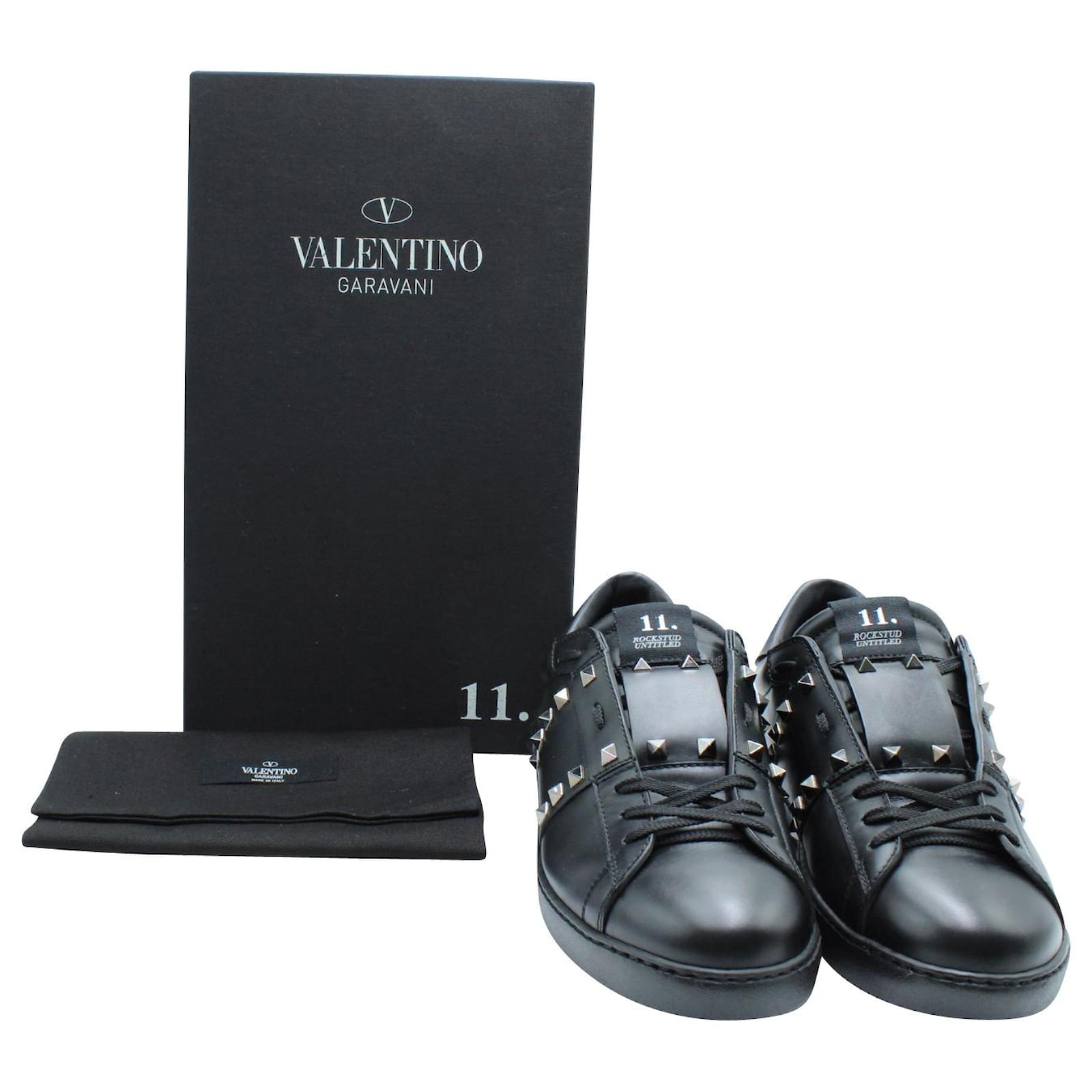 Valentino Garavani Rockstud Untitled #11 Sneakers in Black Valentino Garavani Rockstud Untitled #11 Sneakers in Black