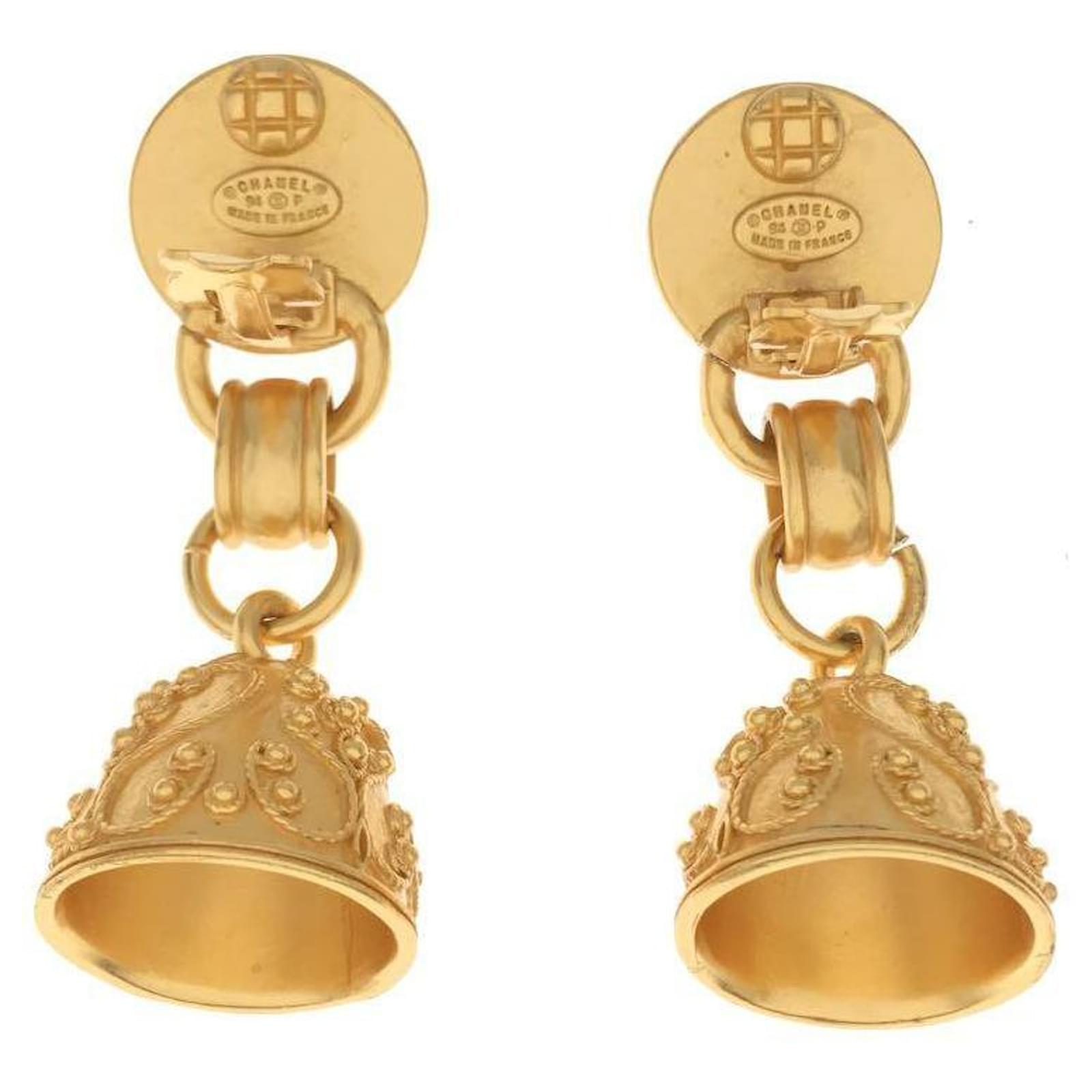 CHANEL VINTAGE CHANEL / 94 P / 94 years / bell / earrings /colored ...
