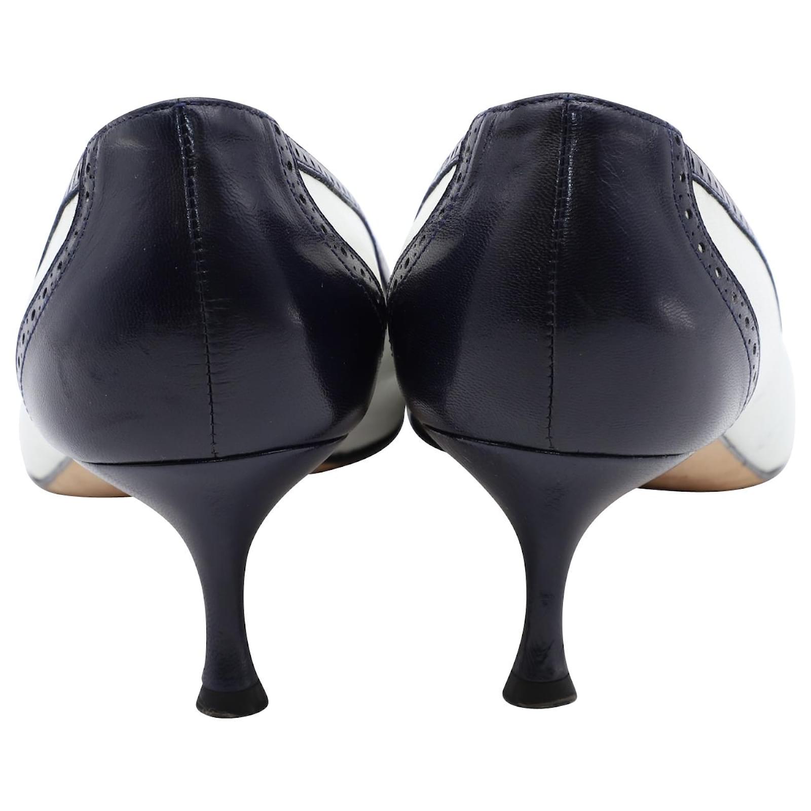 Manolo Blahnik Ancor Two-tone Spectator Pumps in Navy Blue Leather ref ...