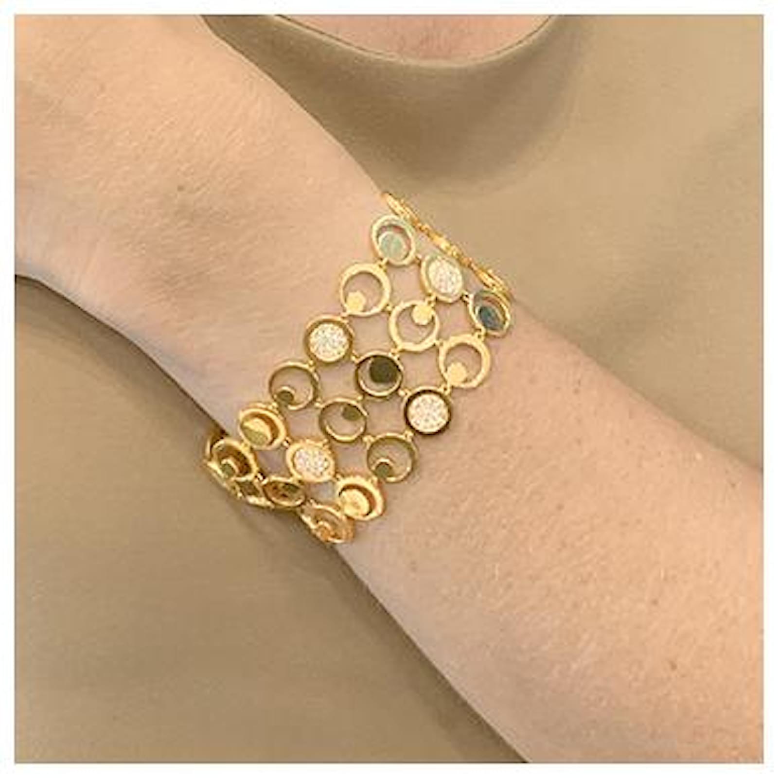 Fred "Moon Light" bracelet in yellow gold, diamants. Diamond ref.586252 ...