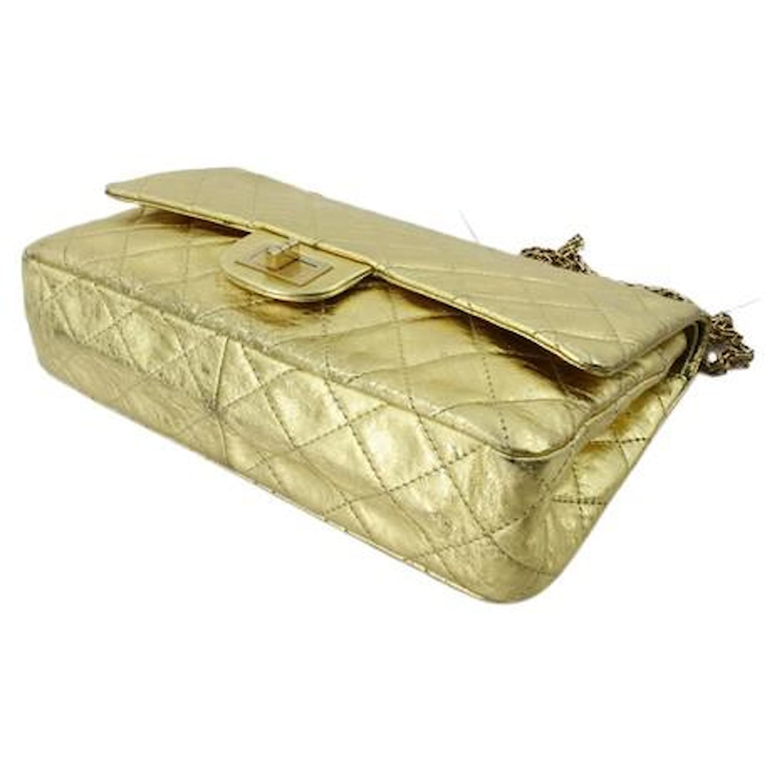 Chanel 2.55 Golden Metal ref.586390 - Joli Closet
