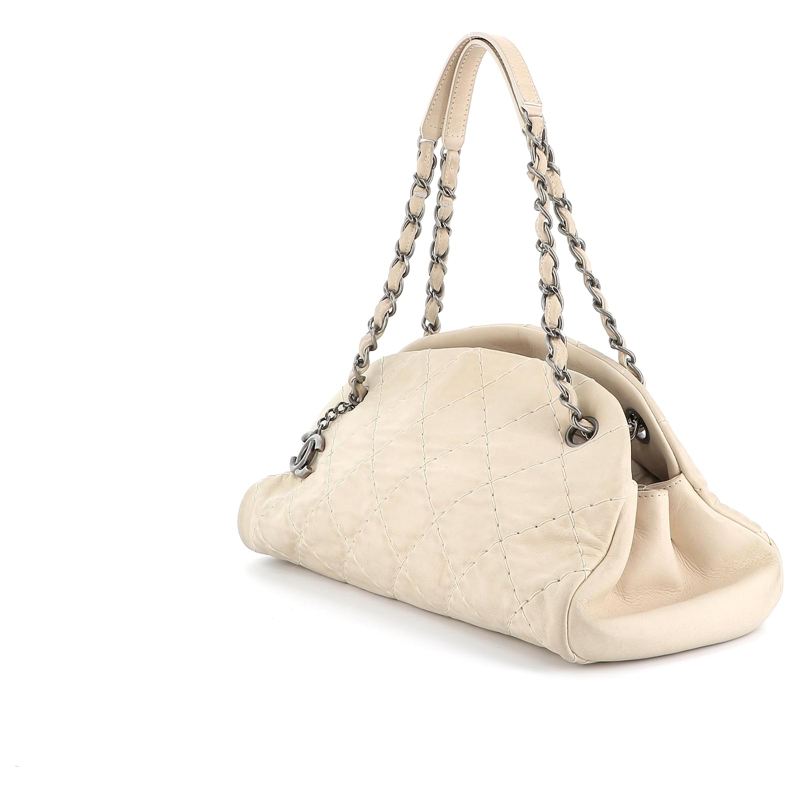 Chanel Mademoiselle Flesh Leather ref.590439 - Joli Closet