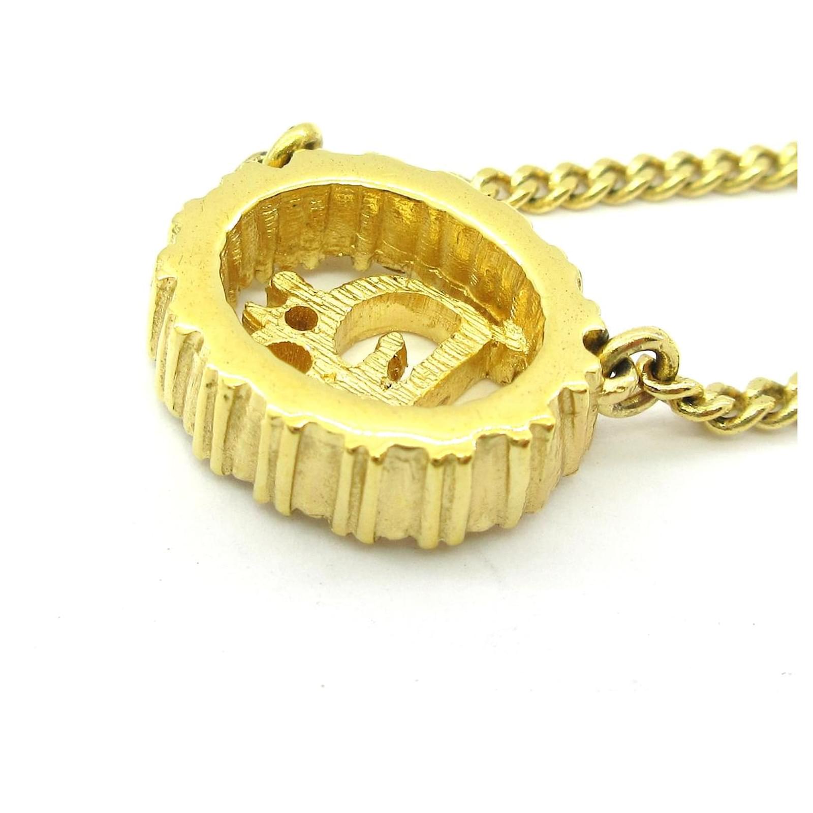 DIOR Métal Doré ref.590718 - Joli Closet