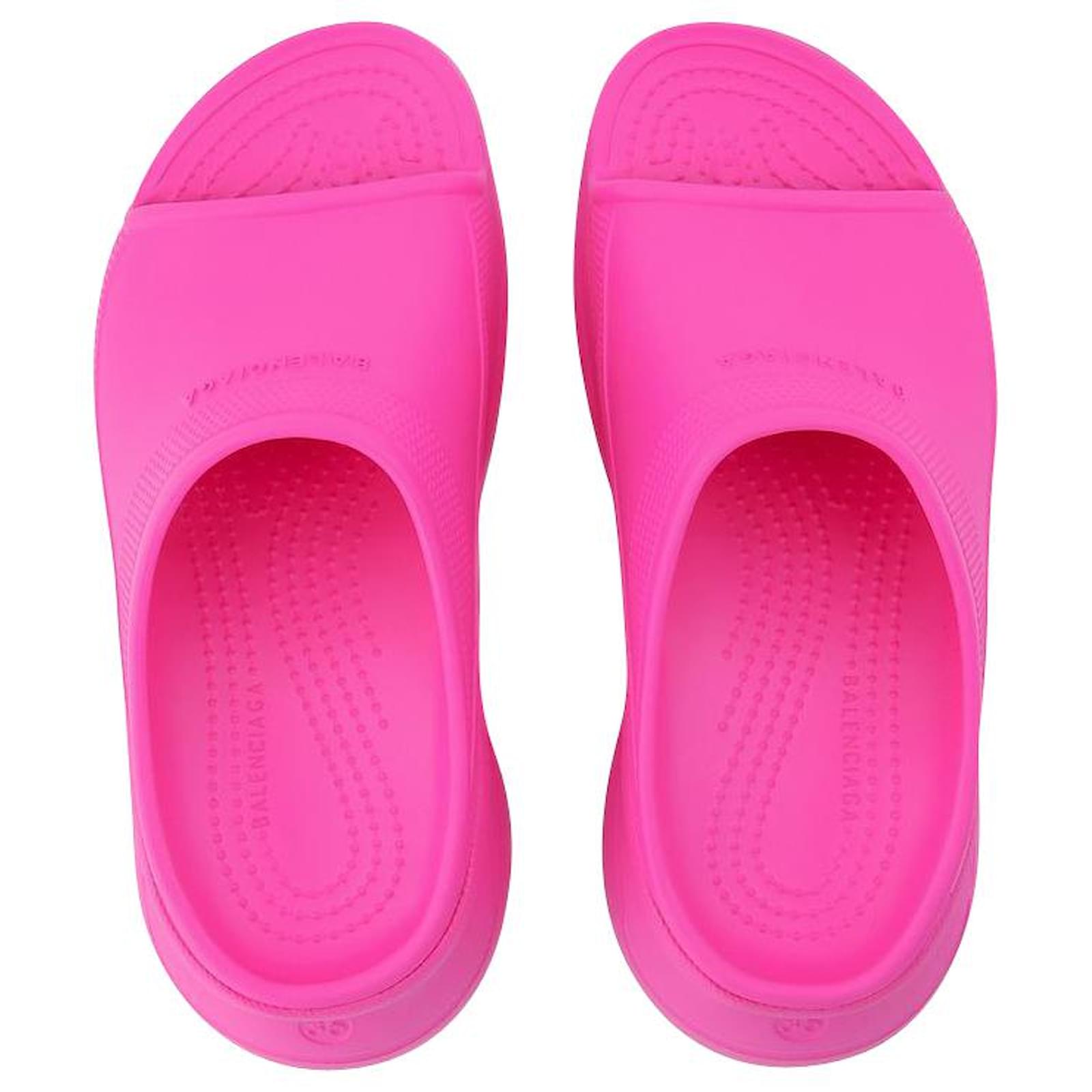 Balenciaga Pool Crocs Slides in Pink PVC Plastic ref.602030 - Joli Closet