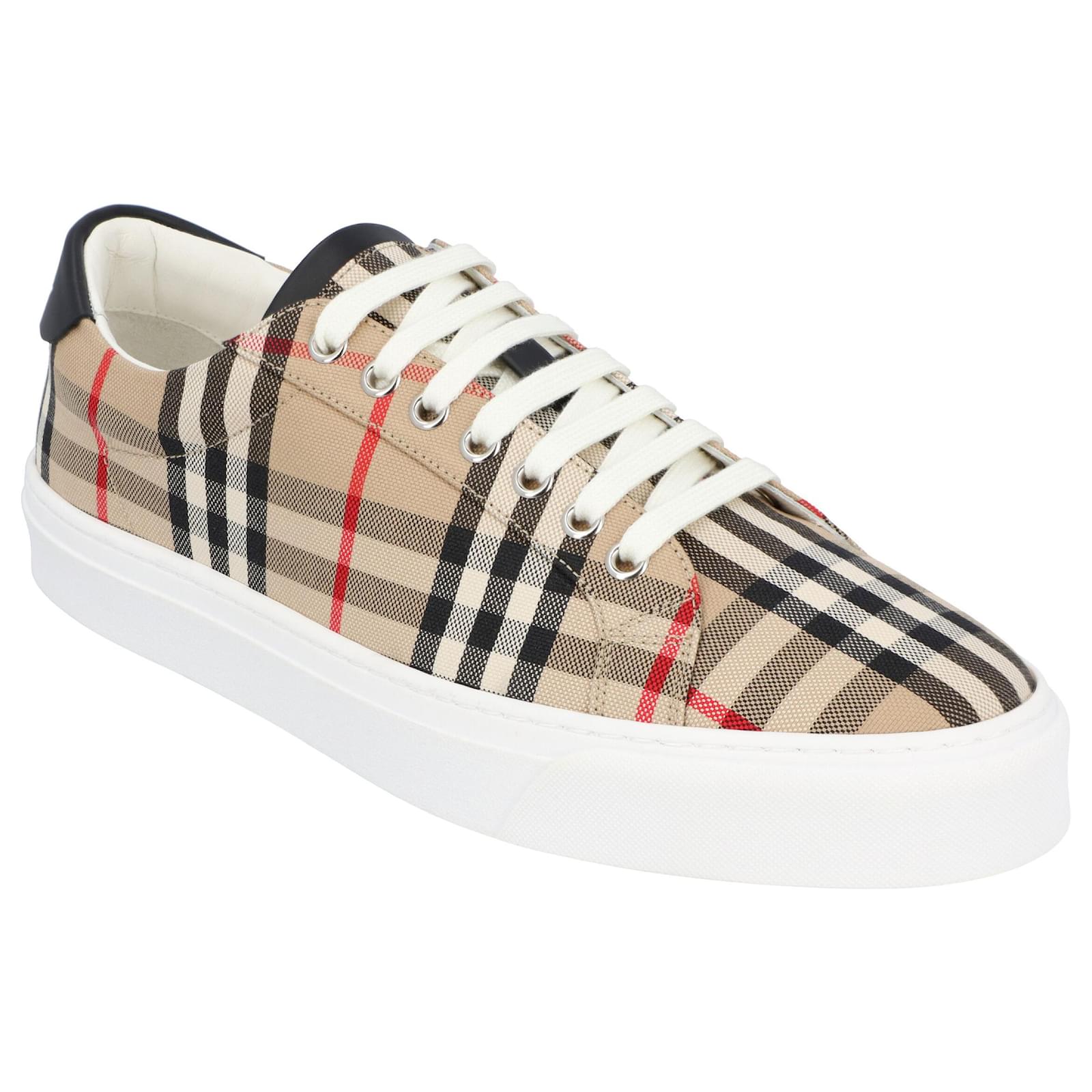 Tênis masculino xadrez vintage Burberry em algodão bege e couro ref ...