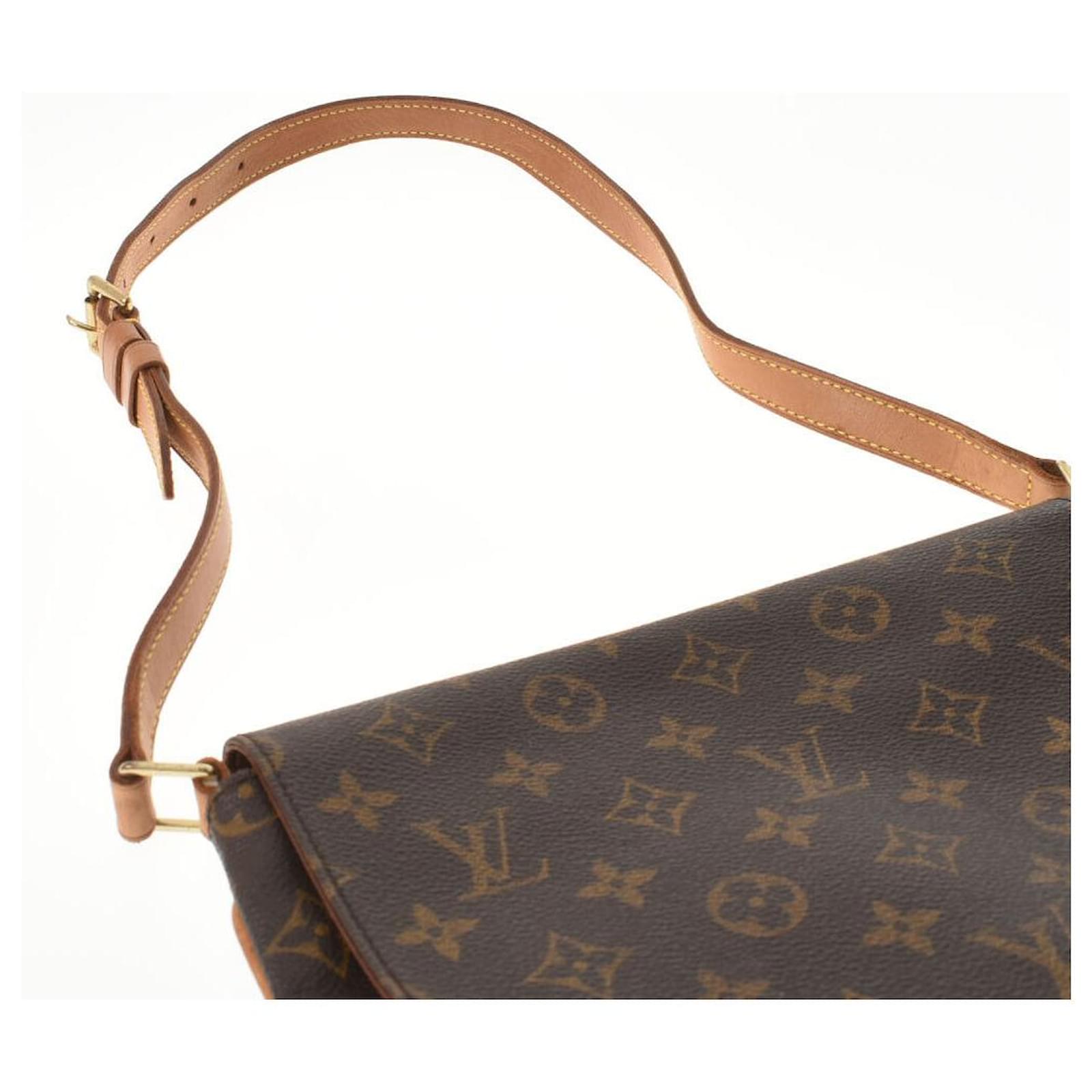 Louis Vuitton Musette Tango Brown Cloth ref.604933 - Joli Closet