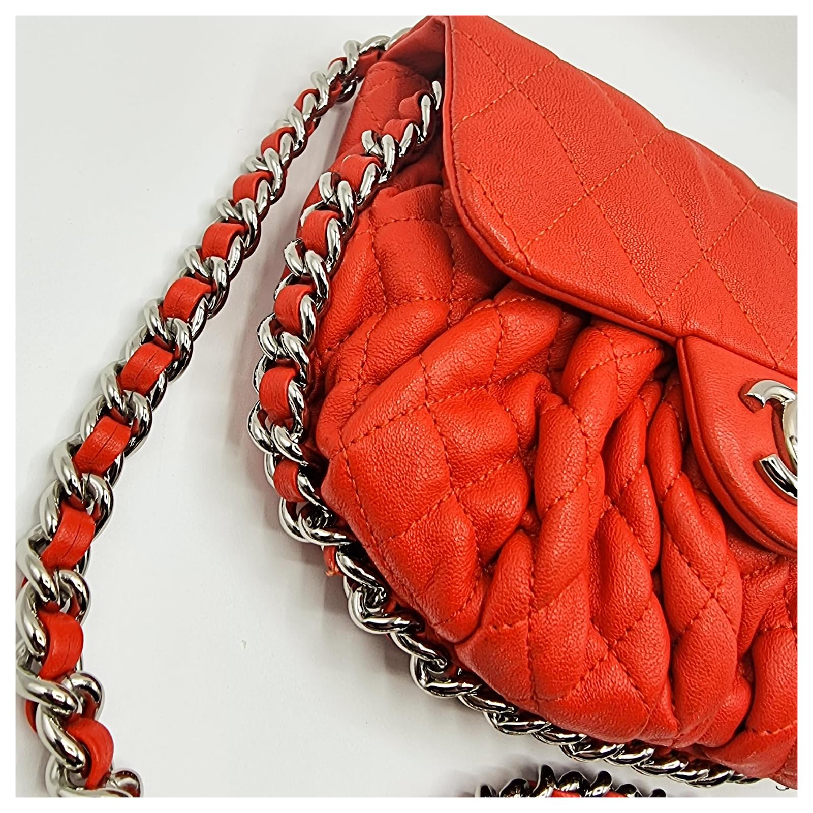 Chanel Chain Around Limited Edition Small Red Leather Flap ref.609562 - Joli Closet