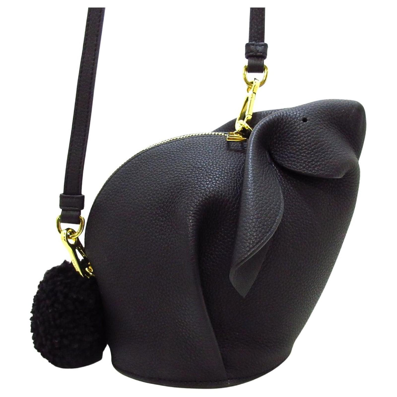 Loewe Bunny Black Leather ref.613305 - Joli Closet