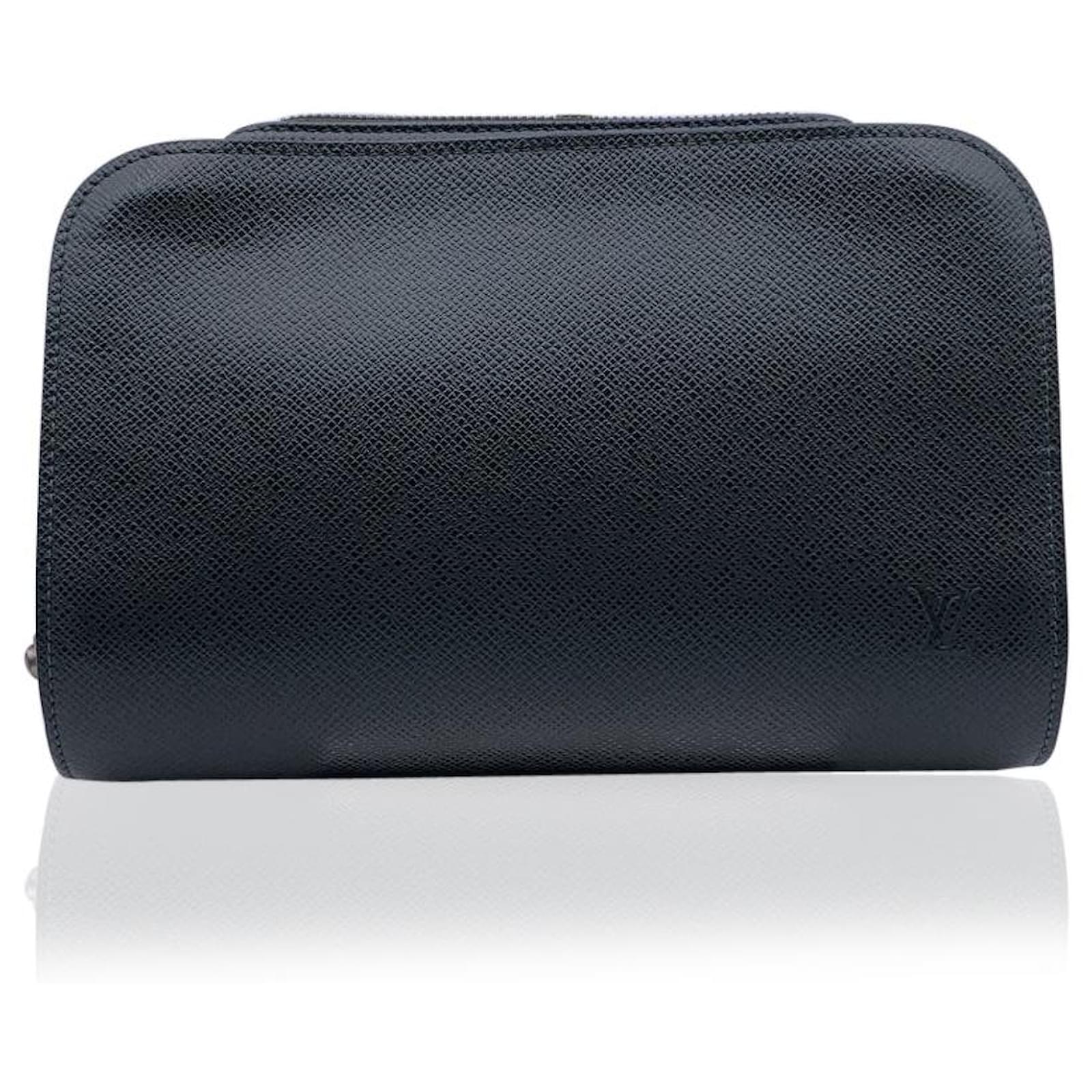 Louis Vuitton Vintage Green Taiga Leather Baikal Clutch Pouch Bag ref ...