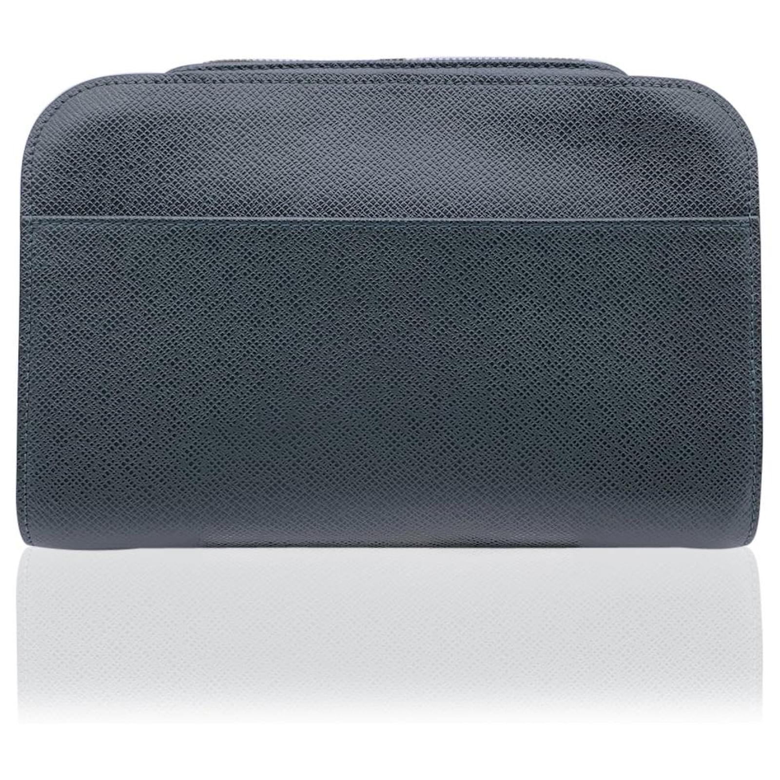 Louis Vuitton Vintage Green Taiga Leather Baikal Clutch Pouch Bag ref ...