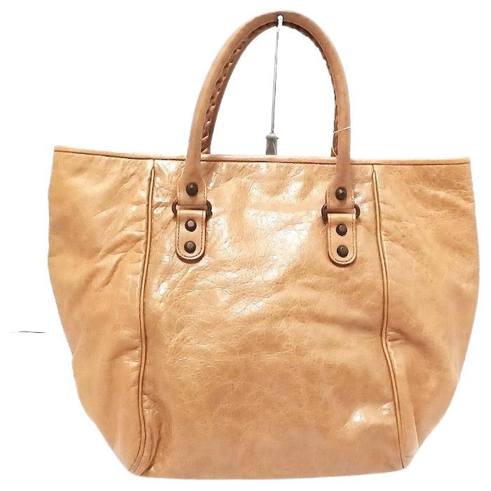 Balenciaga The Sunday Beige Leather ref.620098 - Joli Closet