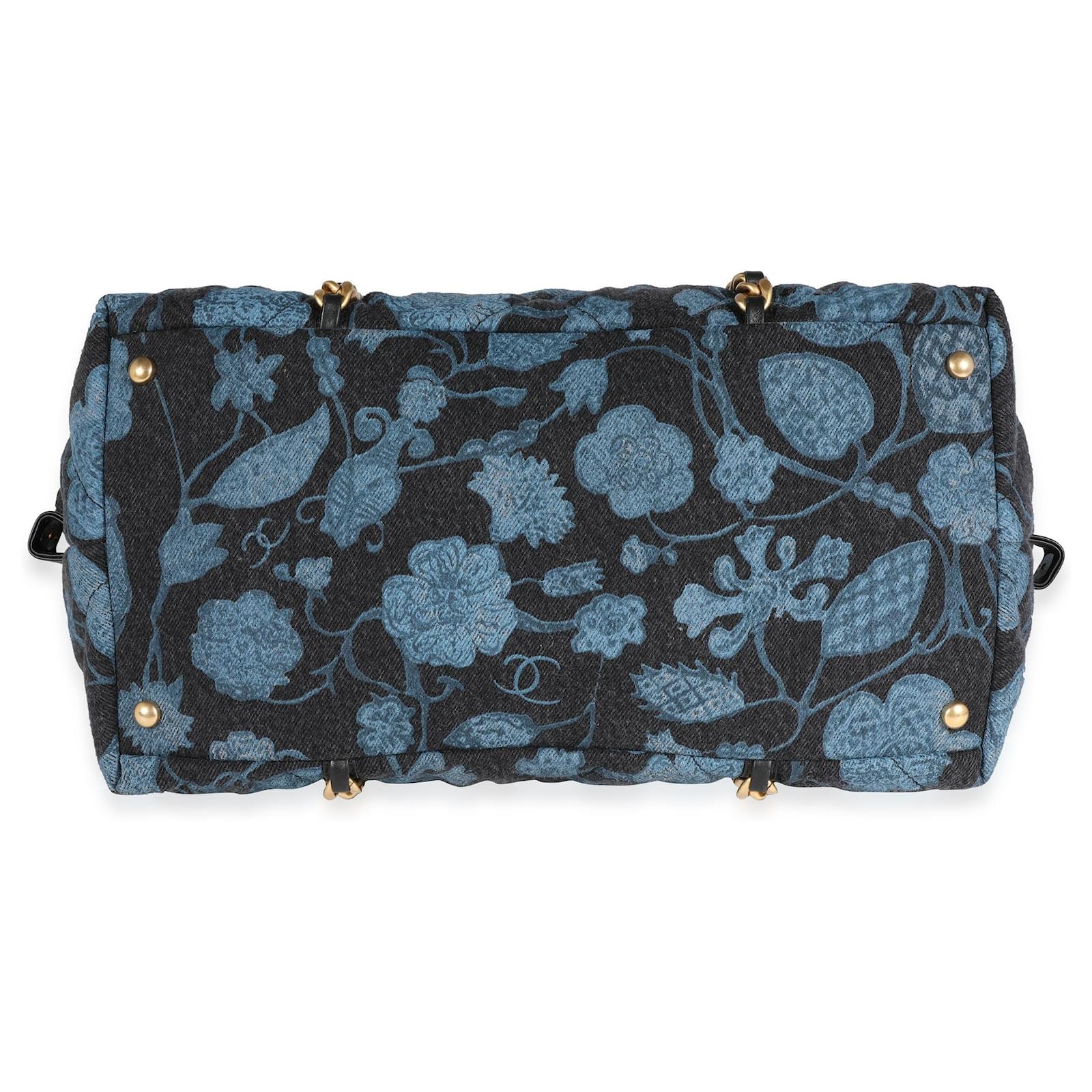 Chanel Blue Floral Quilted Denim Bowling Bag ref.622707 - Joli Closet