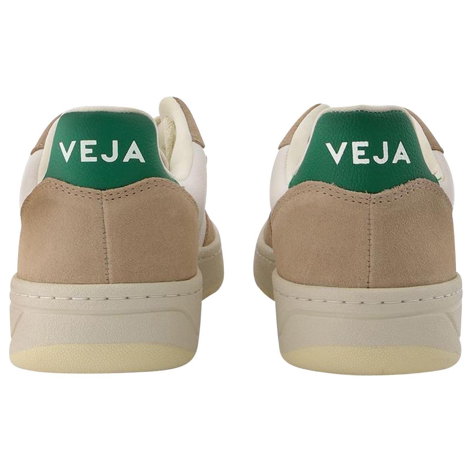 Veja V-10 Sneakers in Multicolour Leather Multiple colors ref.625710 ...
