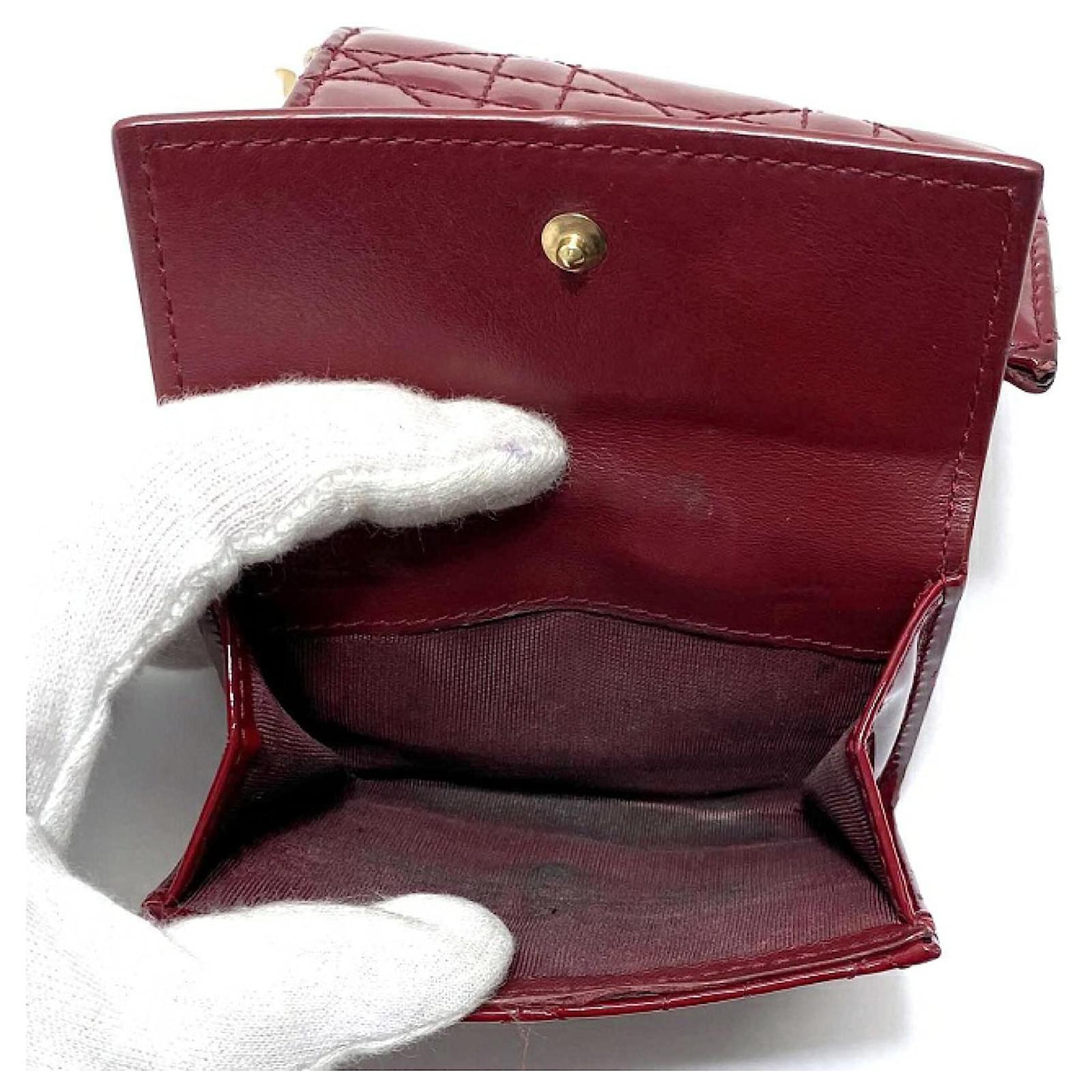 Christian Dior Wallets Red Patent leather ref.626261 - Joli Closet