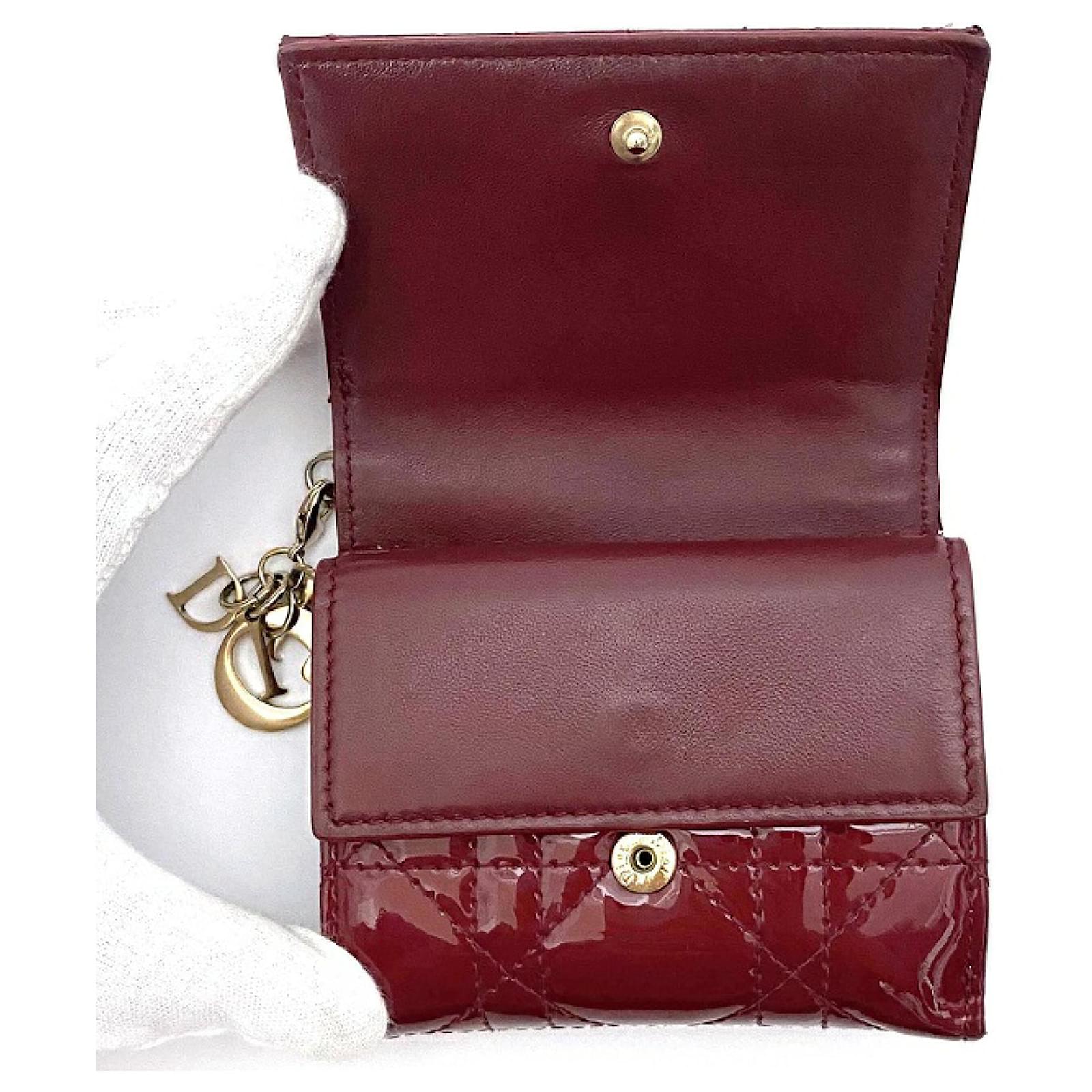 Christian Dior Wallets Red Patent leather ref.626261 - Joli Closet