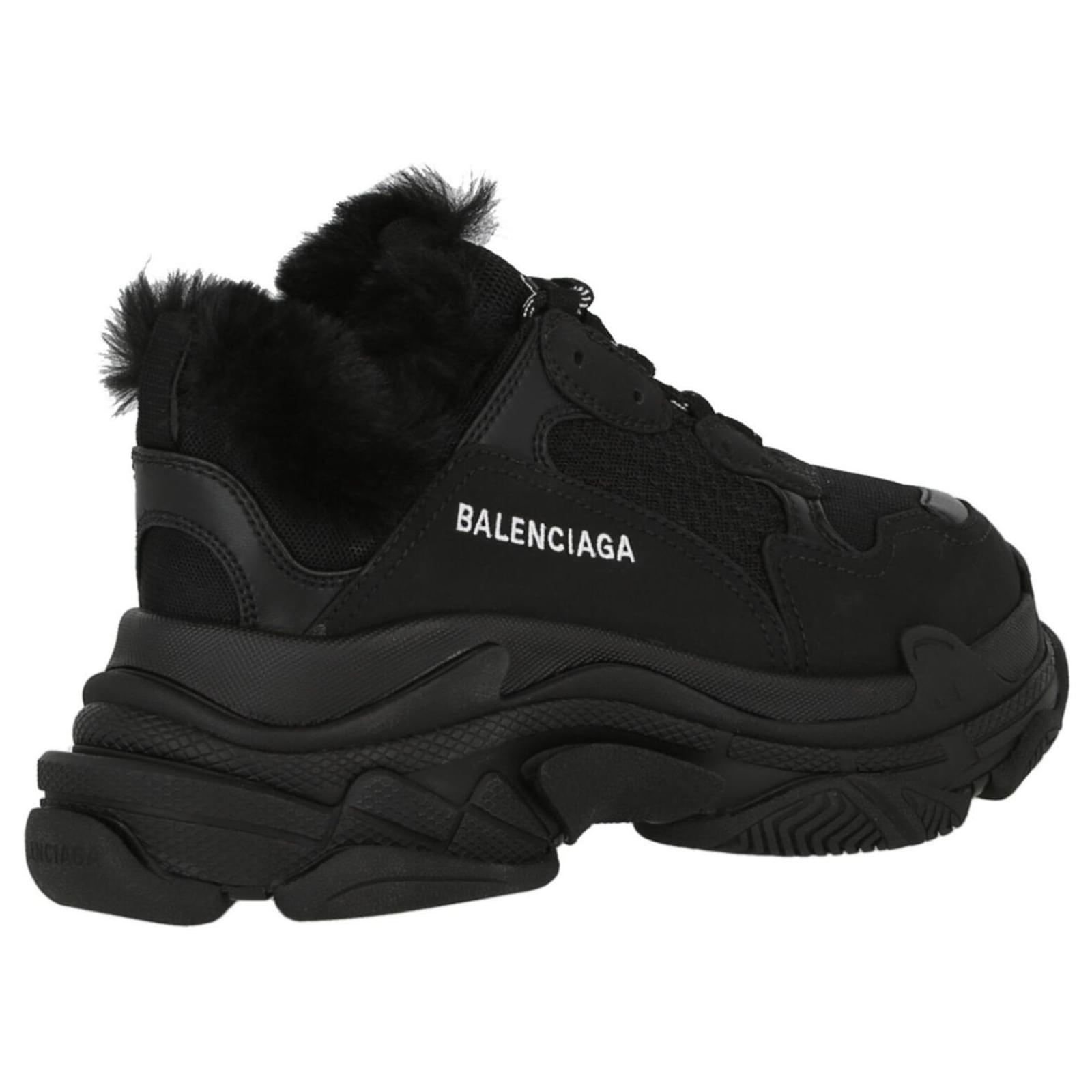 Baskets Balenciaga Triple S Noir ref.628001 - Joli Closet