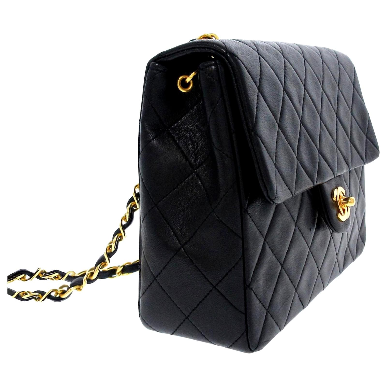 Chanel Black Mini Classic Square Lambskin Leather Flap Bag ref.628789 ...