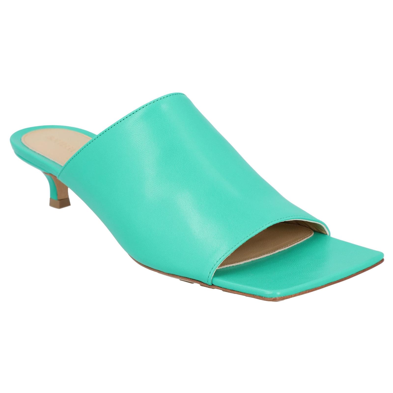Bottega Veneta Damen Stretch Pantolette aus grünem Lammleder ref.629882 ...