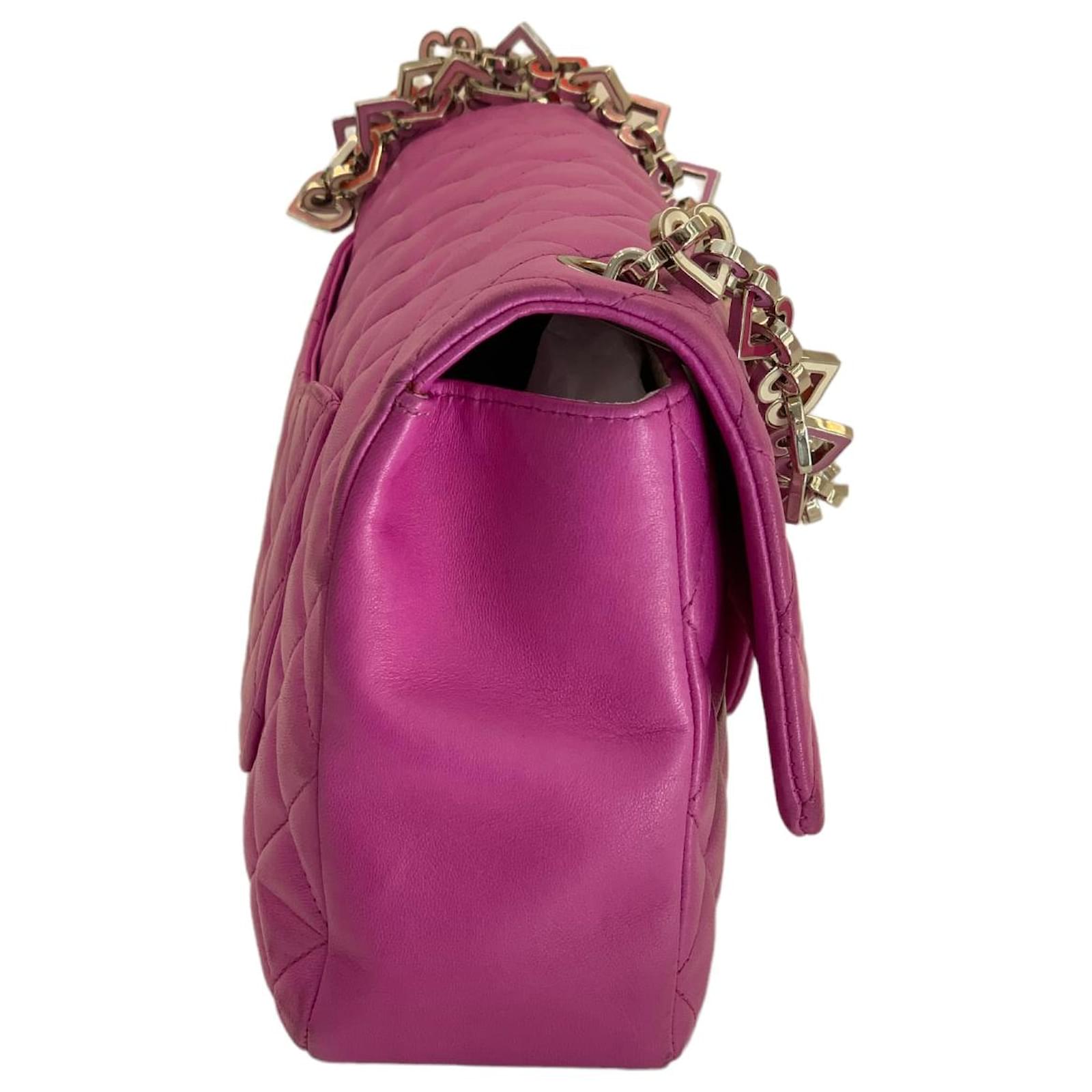 Chanel Handbags Fuschia Leather ref.631581 - Joli Closet