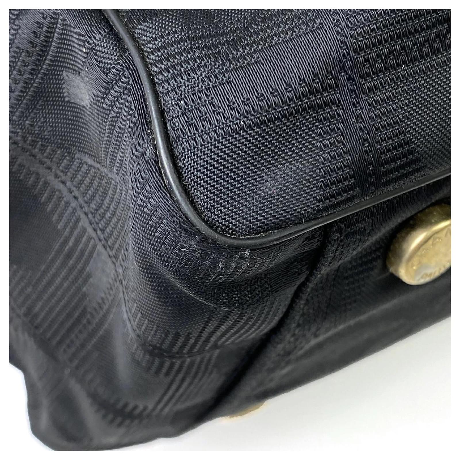 Chanel Black Leather Nylon ref.641027 - Joli Closet