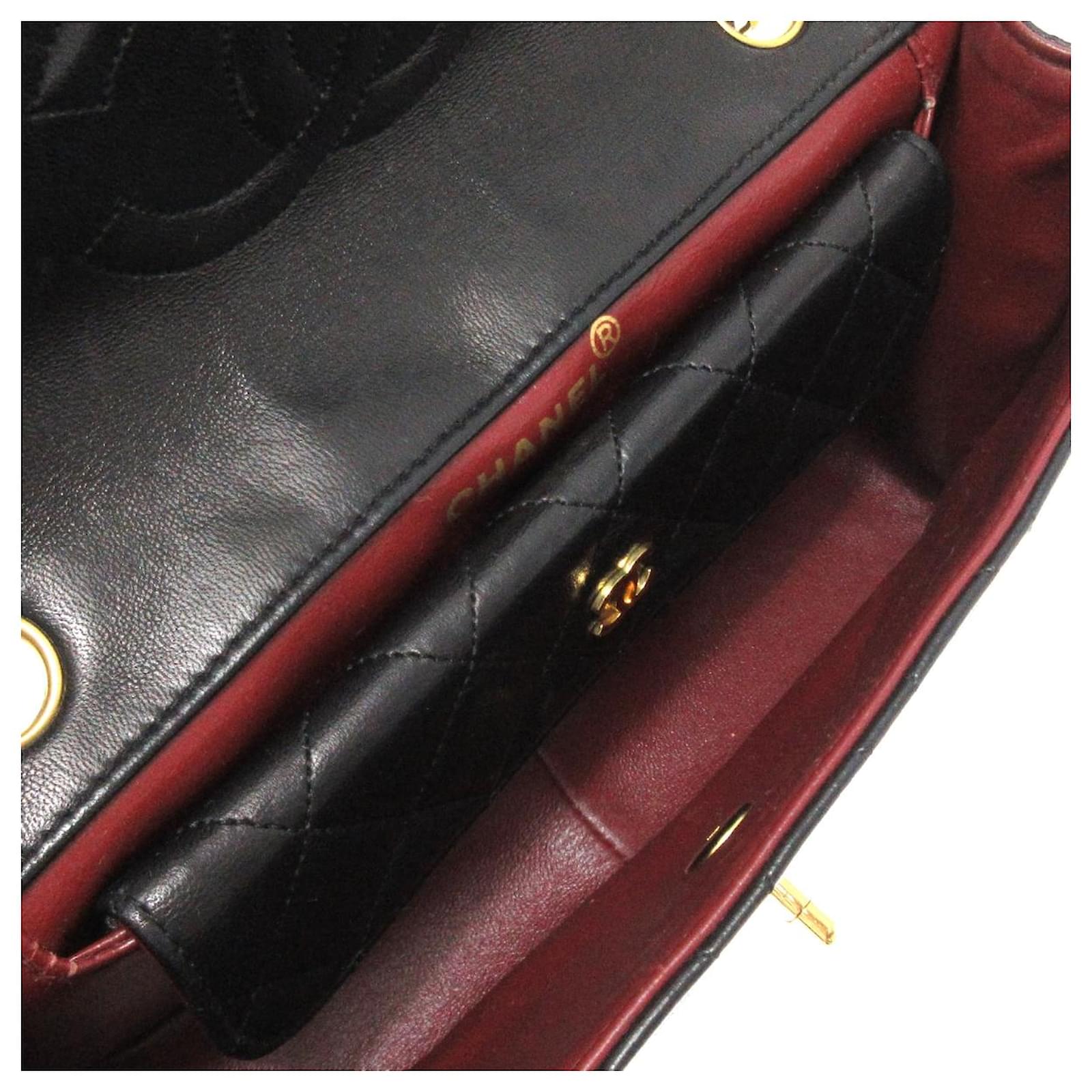 Chanel Matrasse Black Leather ref.651536 - Joli Closet