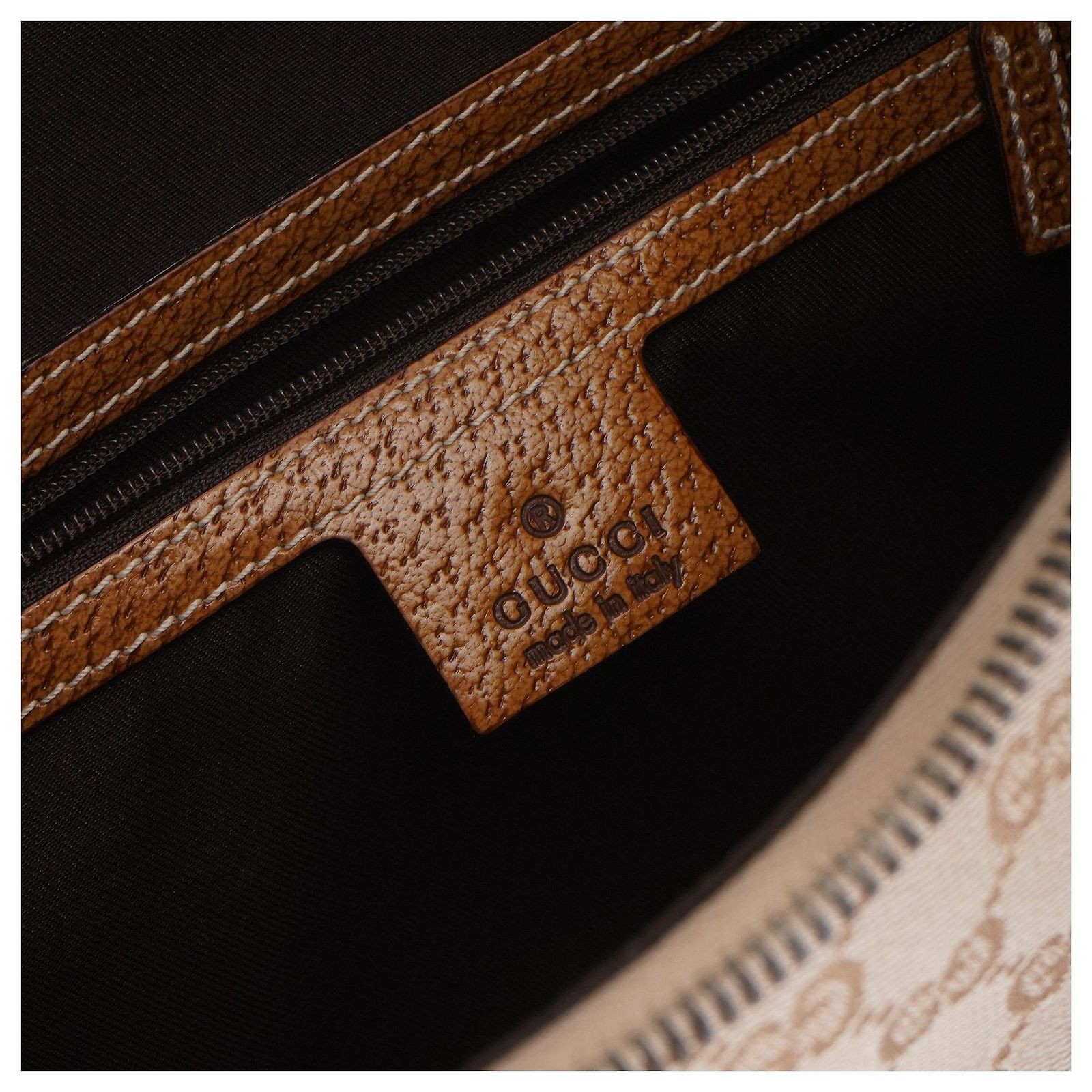 Gucci GG Canvas Hobo Bag Beige Cloth ref.652019 - Joli Closet