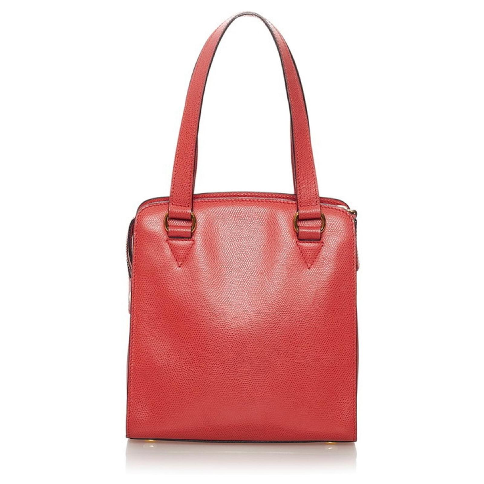 Céline Celine Red Leather ref.652668 - Joli Closet