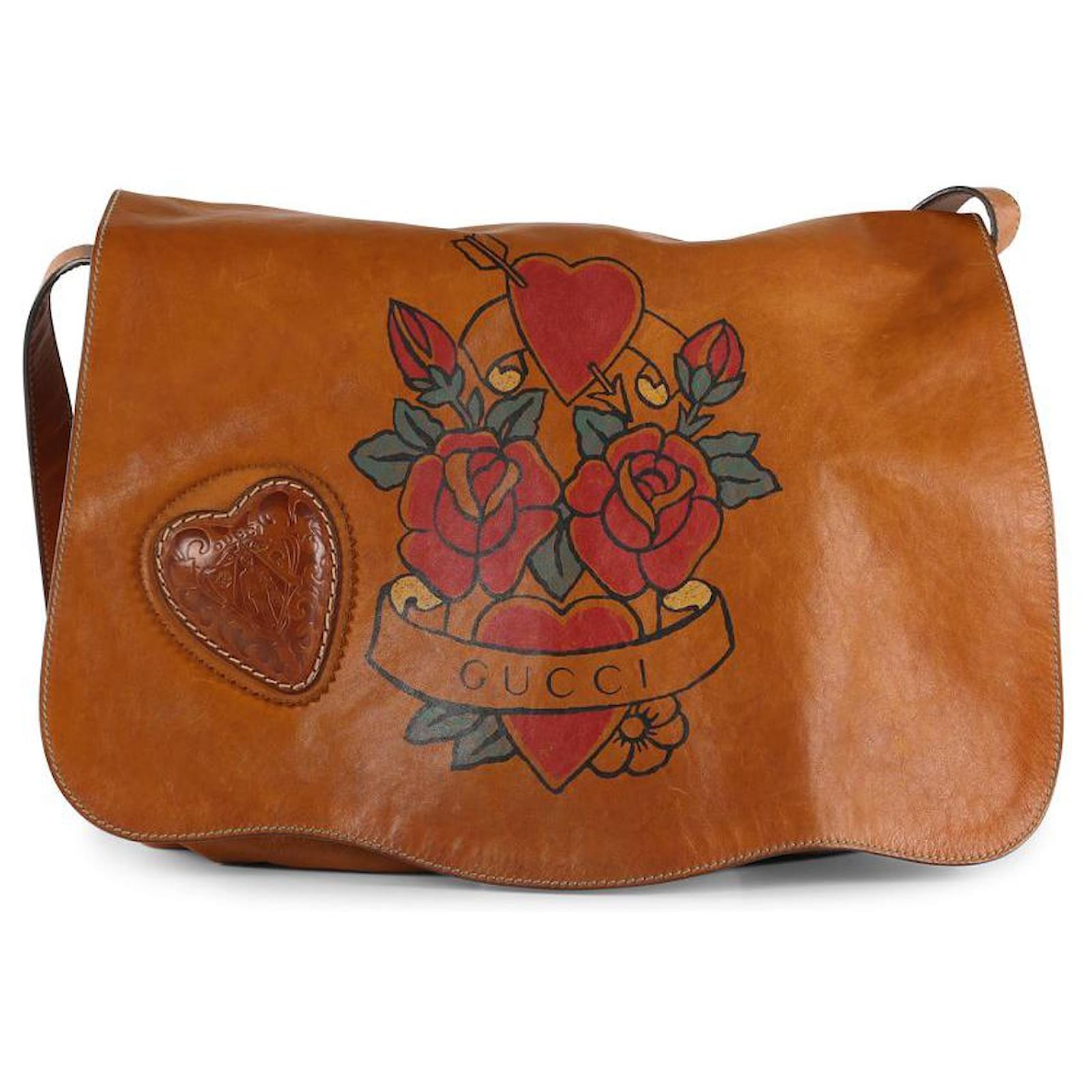 Sac messager Gucci Heart Tribeca en cuir tatoué Marron Beige ref.656319 ...