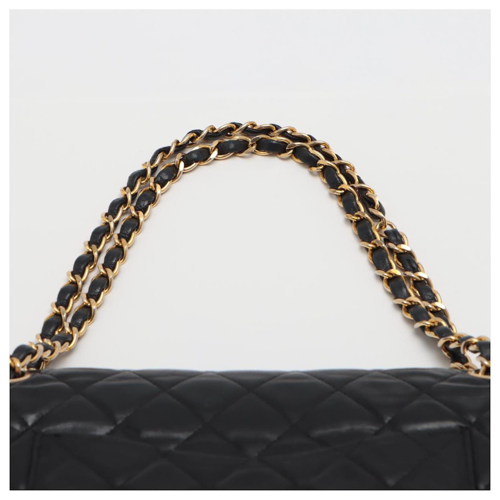 Classique Chanel Timeless Cuir Noir ref.657766 - Joli Closet