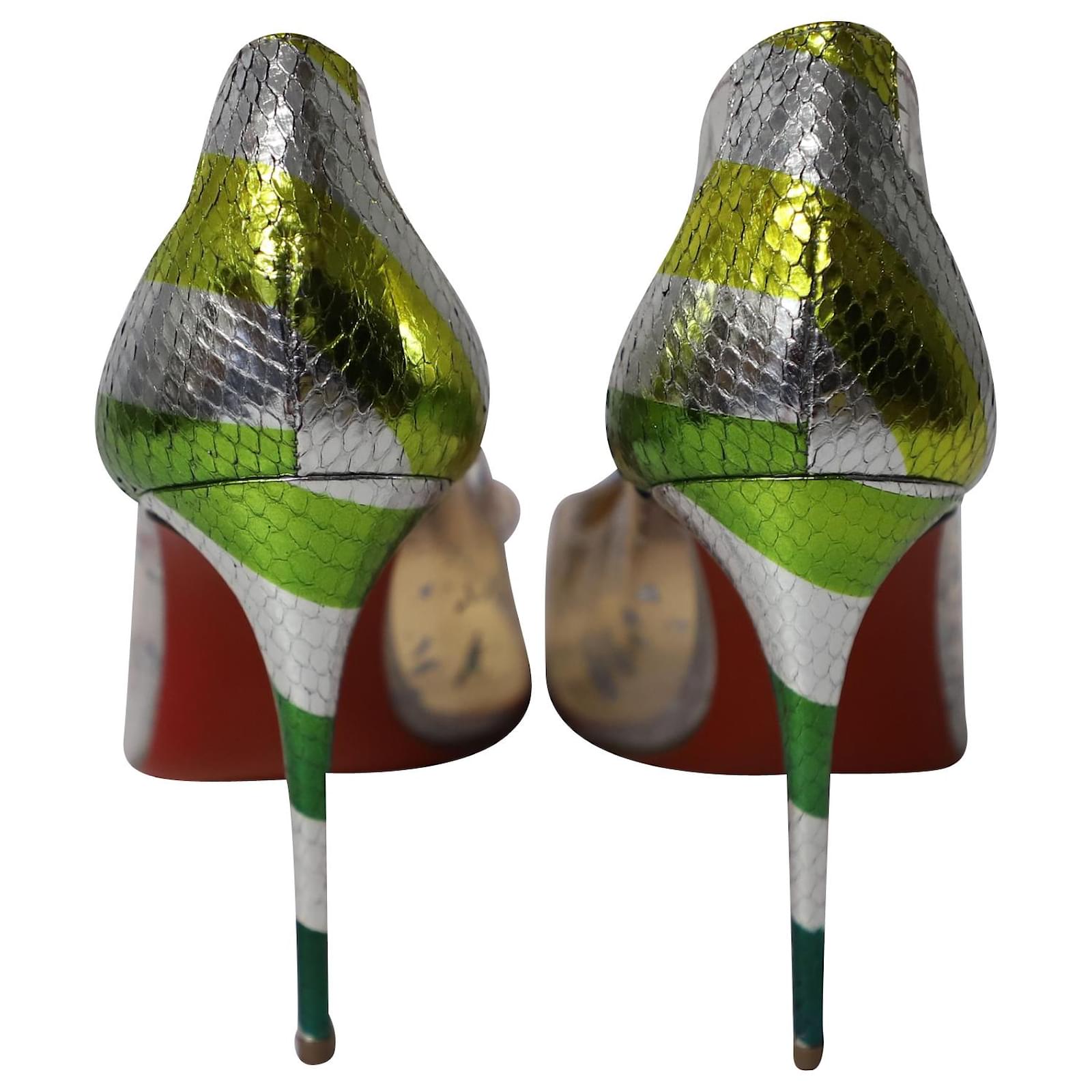 Christian Louboutin Escarpins So Kate avec PVC en Cuir Verni ...