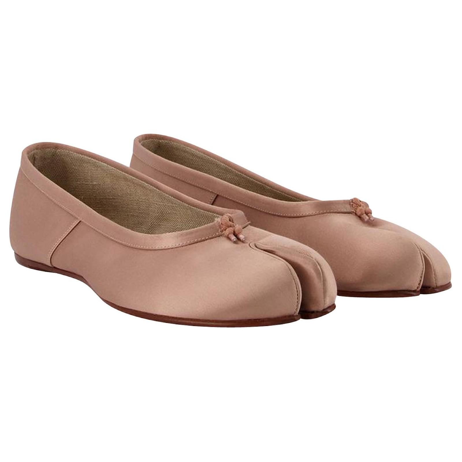 Maison Martin Margiela Ballerina Tabi in Pink Fabric/Leather ref.667719 ...