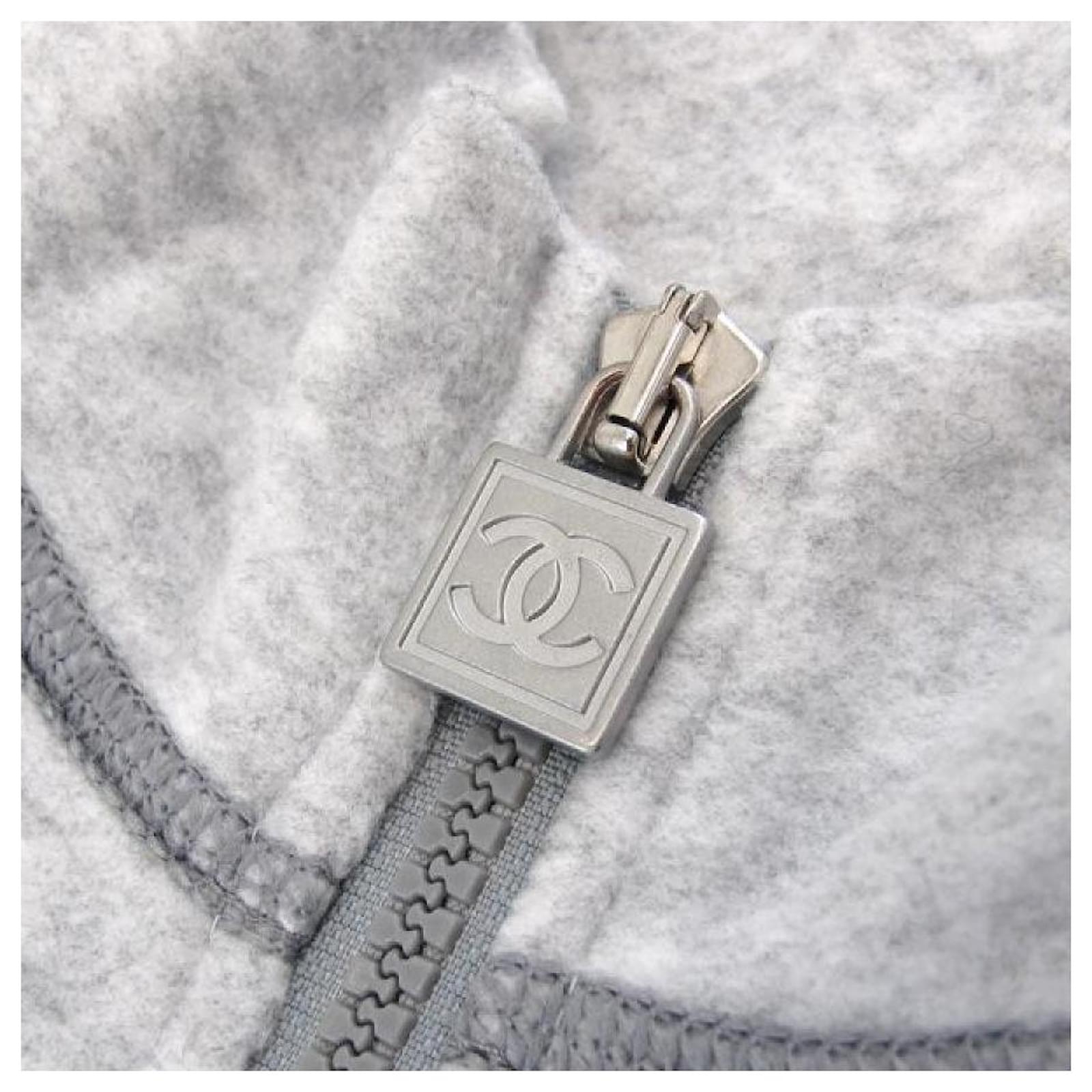 Chanel jacket Grey Polyester ref.670369 - Joli Closet
