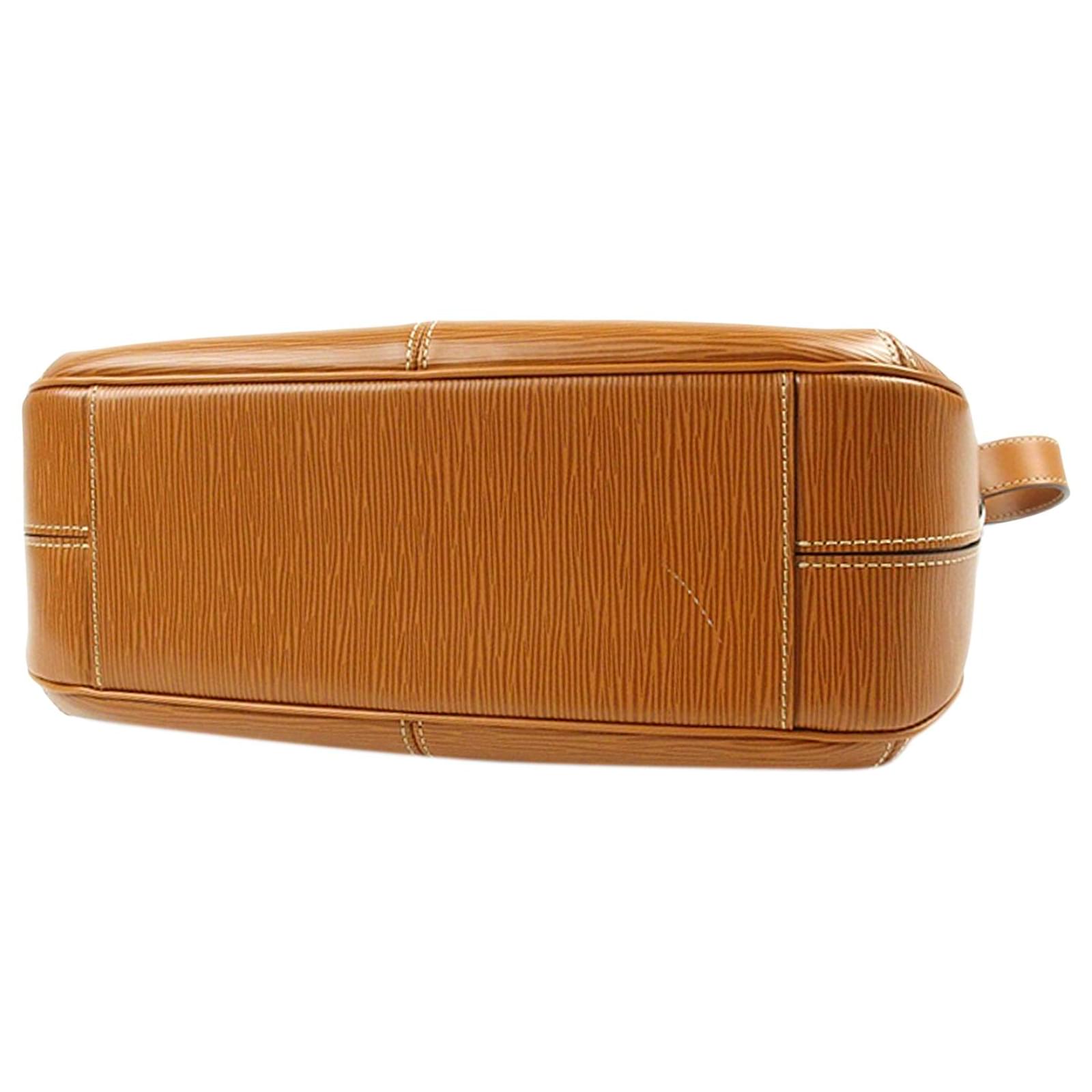 Louis Vuitton Brown Epi Turenne GM Leather ref.671399 - Joli Closet