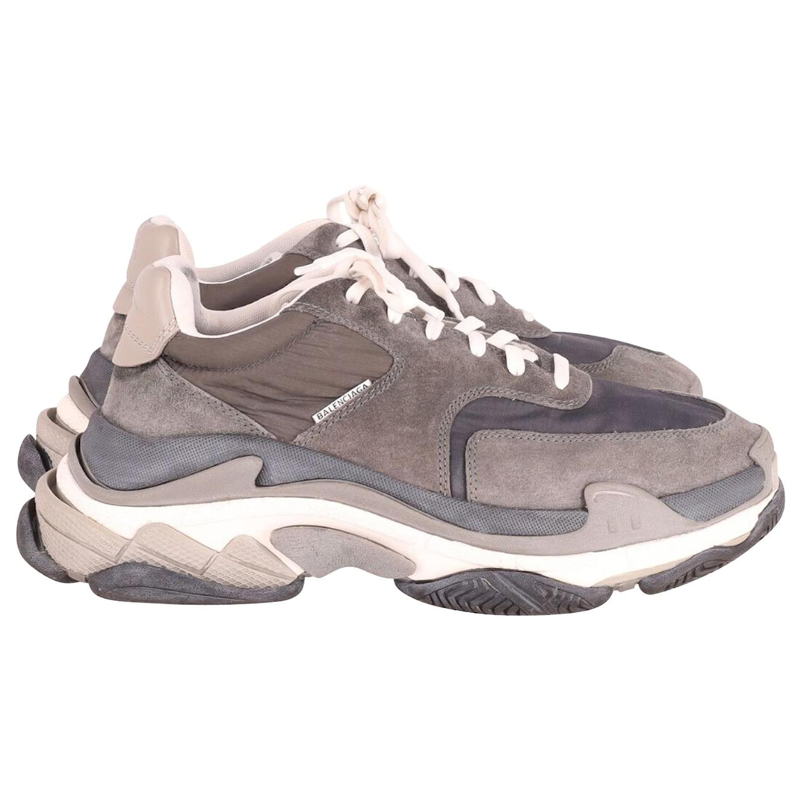 Balenciaga Triple S 2.0 Baskets en Cuir Gris et Noir Multicolore ref ...