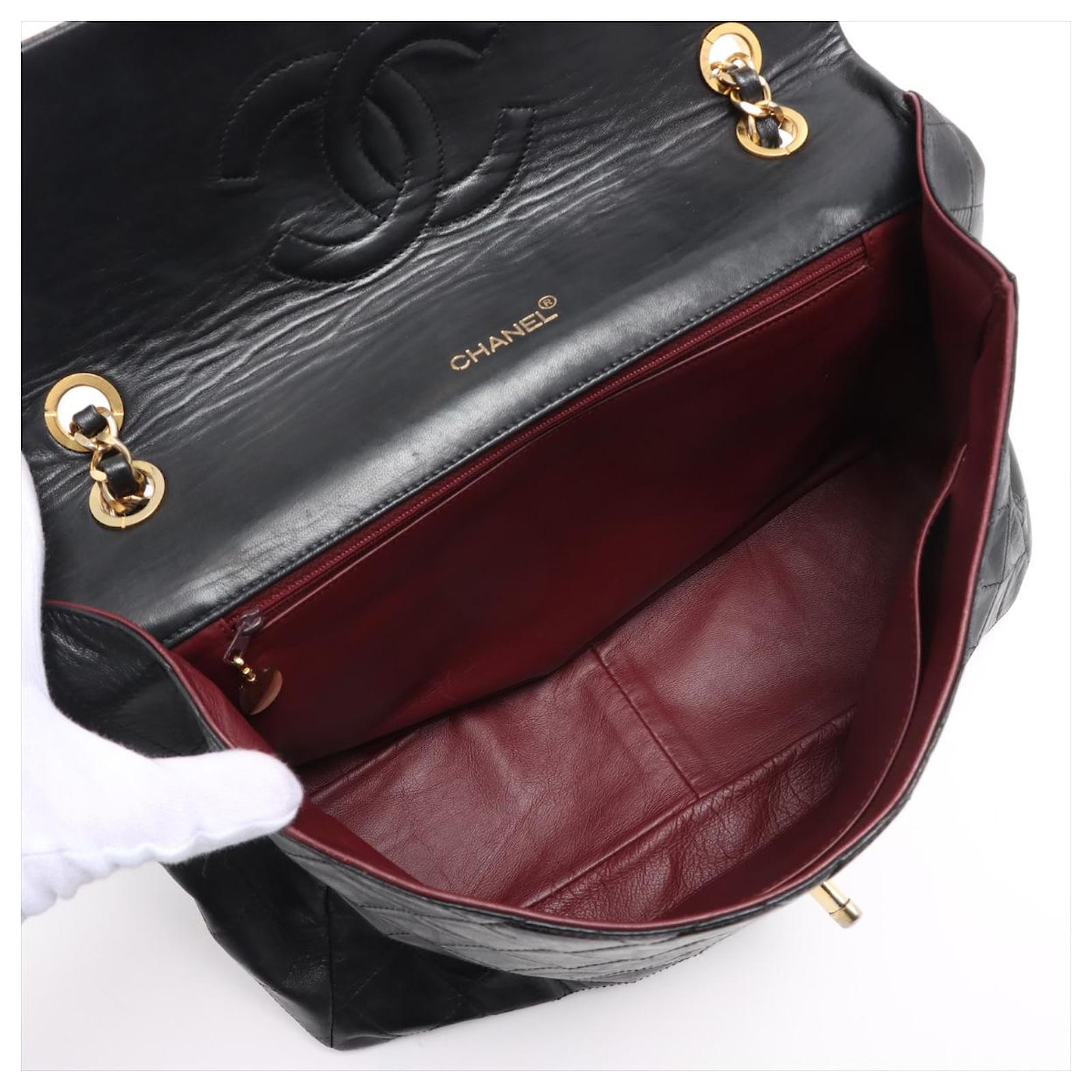 Chanel Jumbo Black Leather ref.704637 - Joli Closet