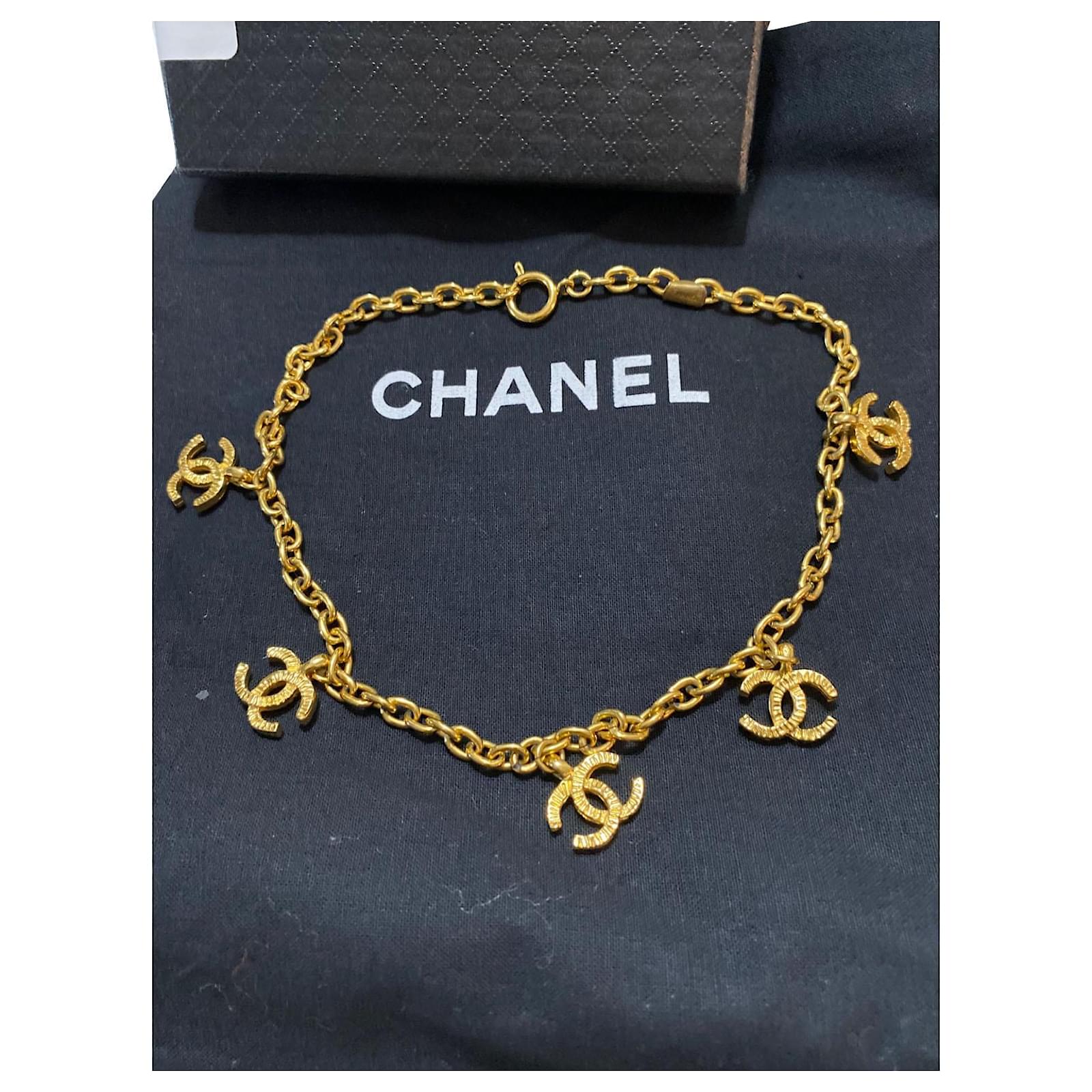 Collier Chanel Or CC Métal Doré ref.708123 - Joli Closet