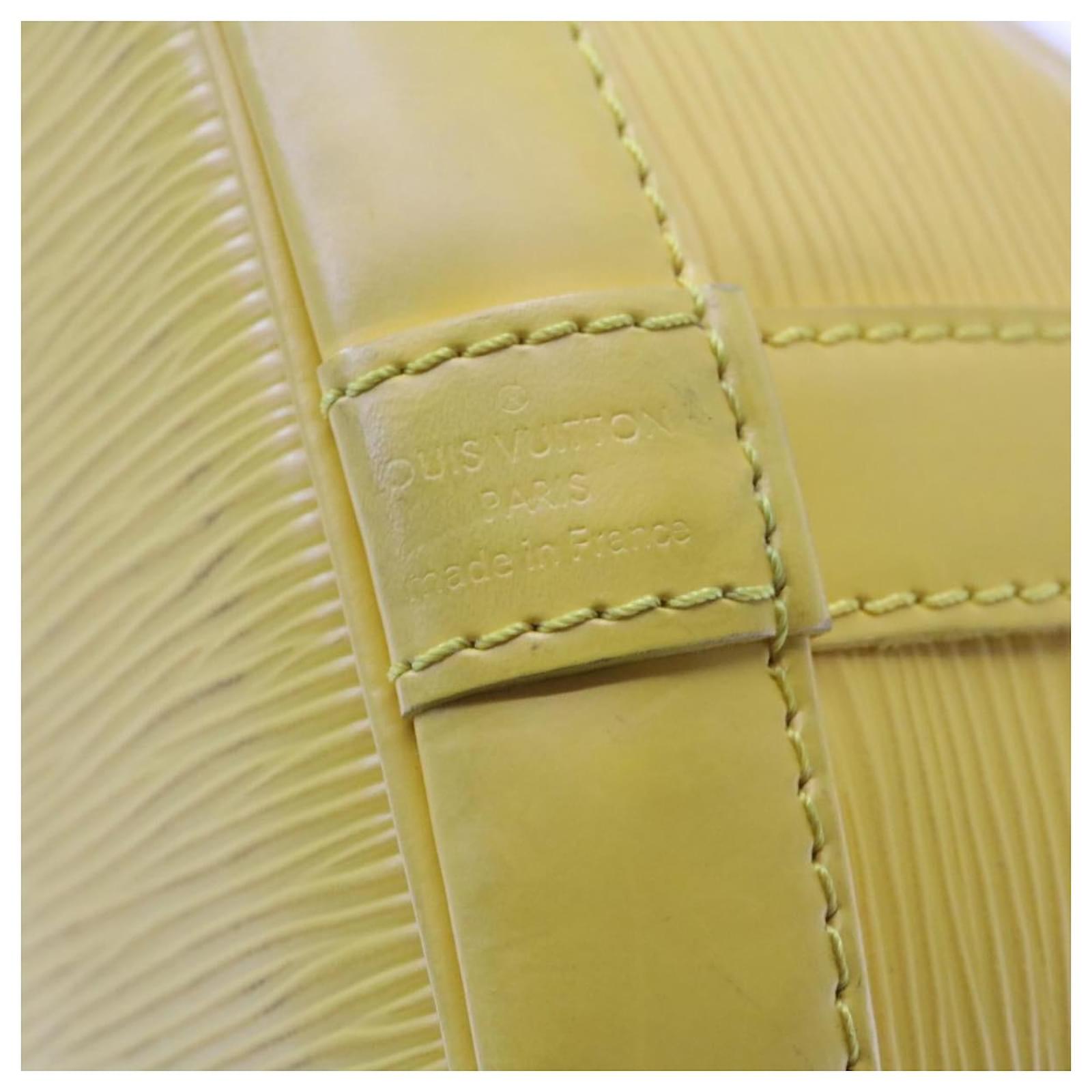 Noe Louis Vuitton Noé BB Yellow Leather ref.709067 - Joli Closet