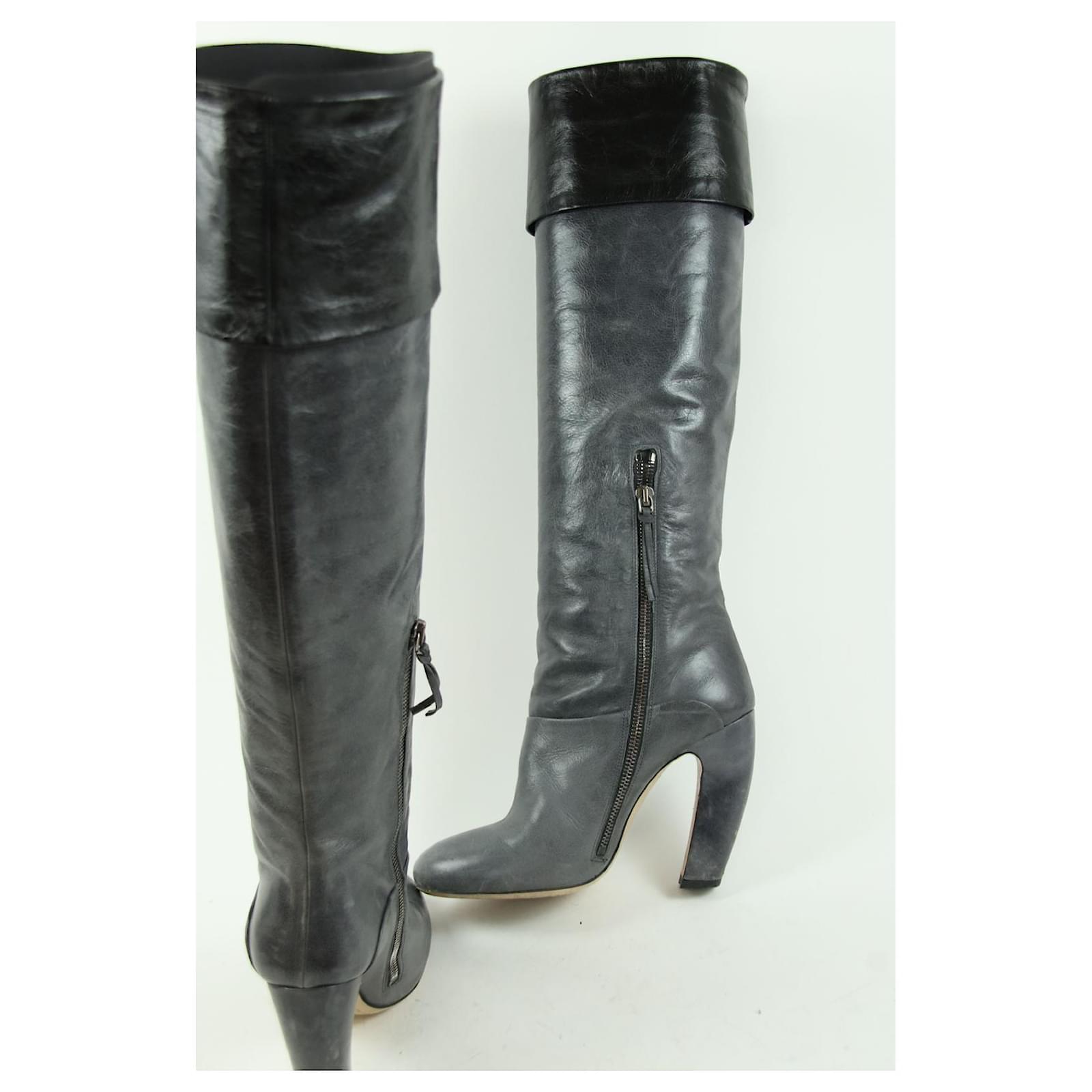 Bottes Miu Miu 37 Cuir Gris ref.713657 - Joli Closet