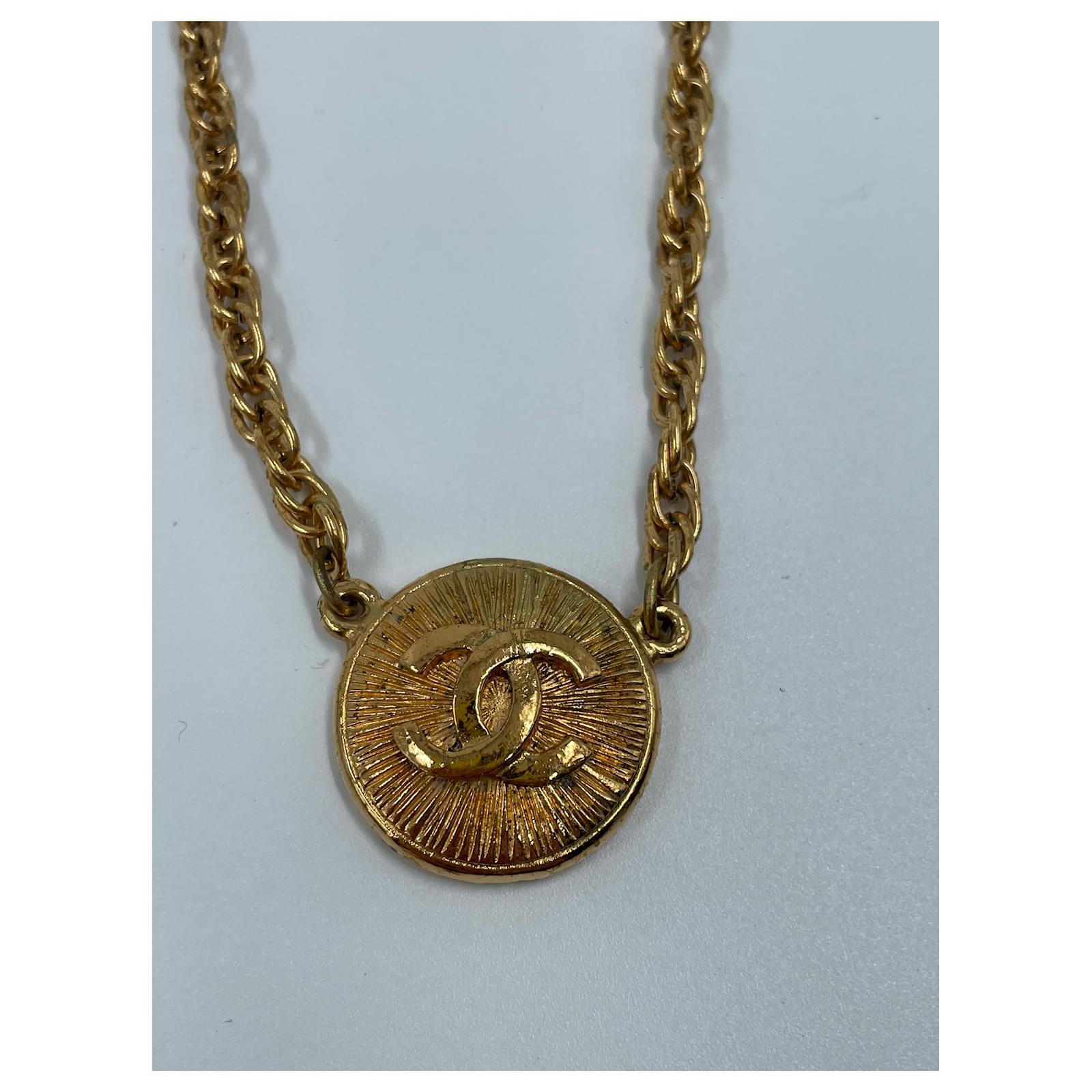 Collier Chanel CC doré Métal ref.719301 - Joli Closet
