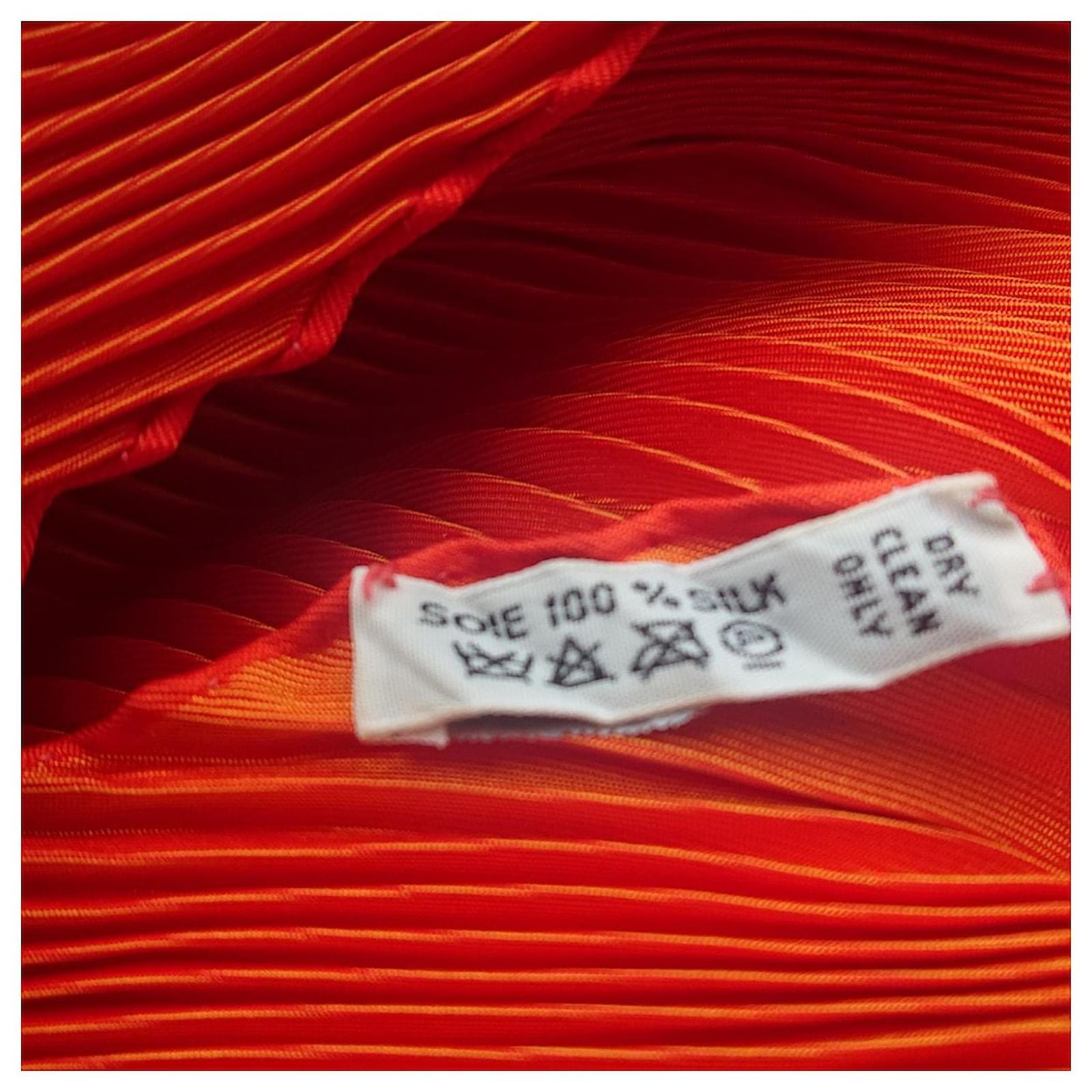 HERMÈS CARRÉ Soie Orange ref.725430 - Joli Closet