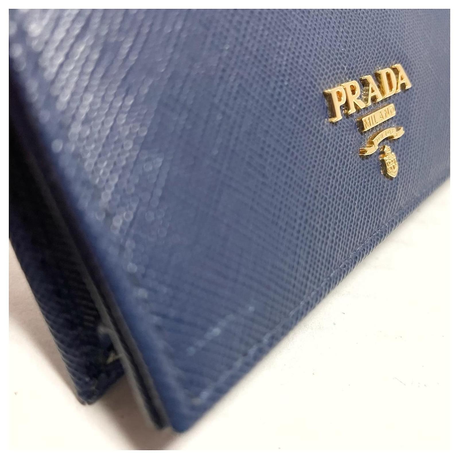 Prada Blue Leather ref.726310 - Joli Closet