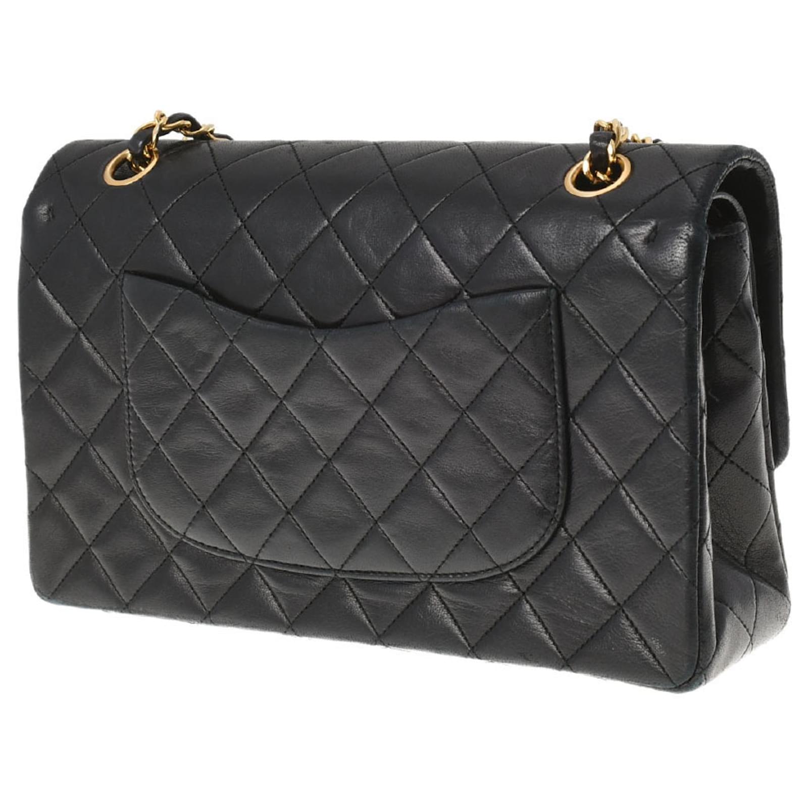 Chanel Timeless Black Leather ref.730302 - Joli Closet