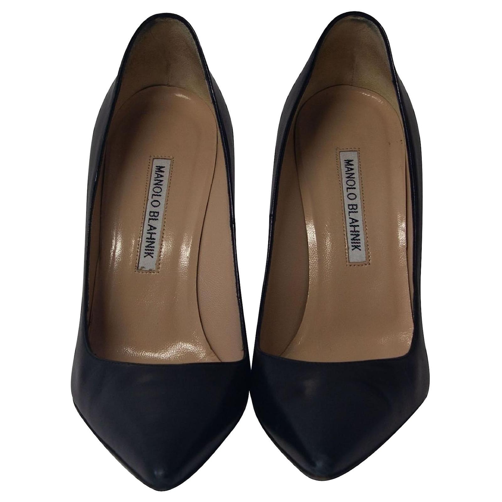 Manolo Blahnik Escarpins Bout Pointu BB en Cuir Noir ref.730550 - Joli ...