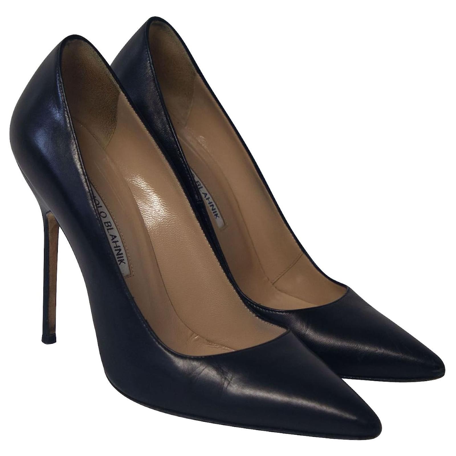 Manolo Blahnik Escarpins Bout Pointu BB en Cuir Noir ref.730550 - Joli ...