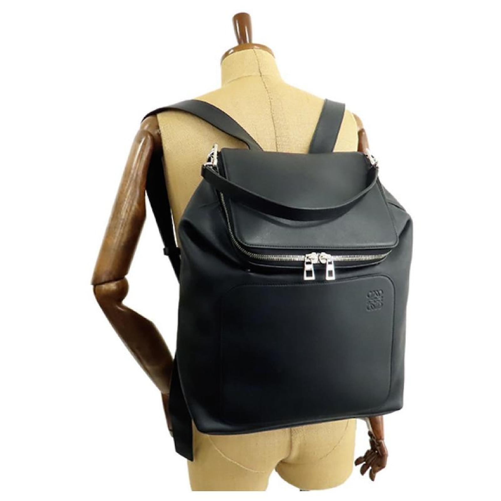 Loewe Backpack Black Leather ref.730563 - Joli Closet
