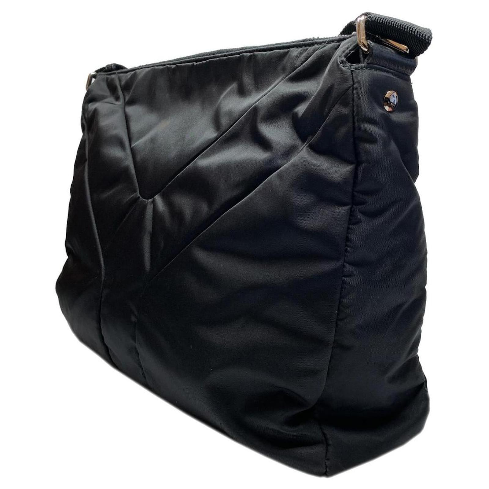 Yves Saint Laurent Quilted Nylon Crossbody Bag Black ref.733400 - Joli ...