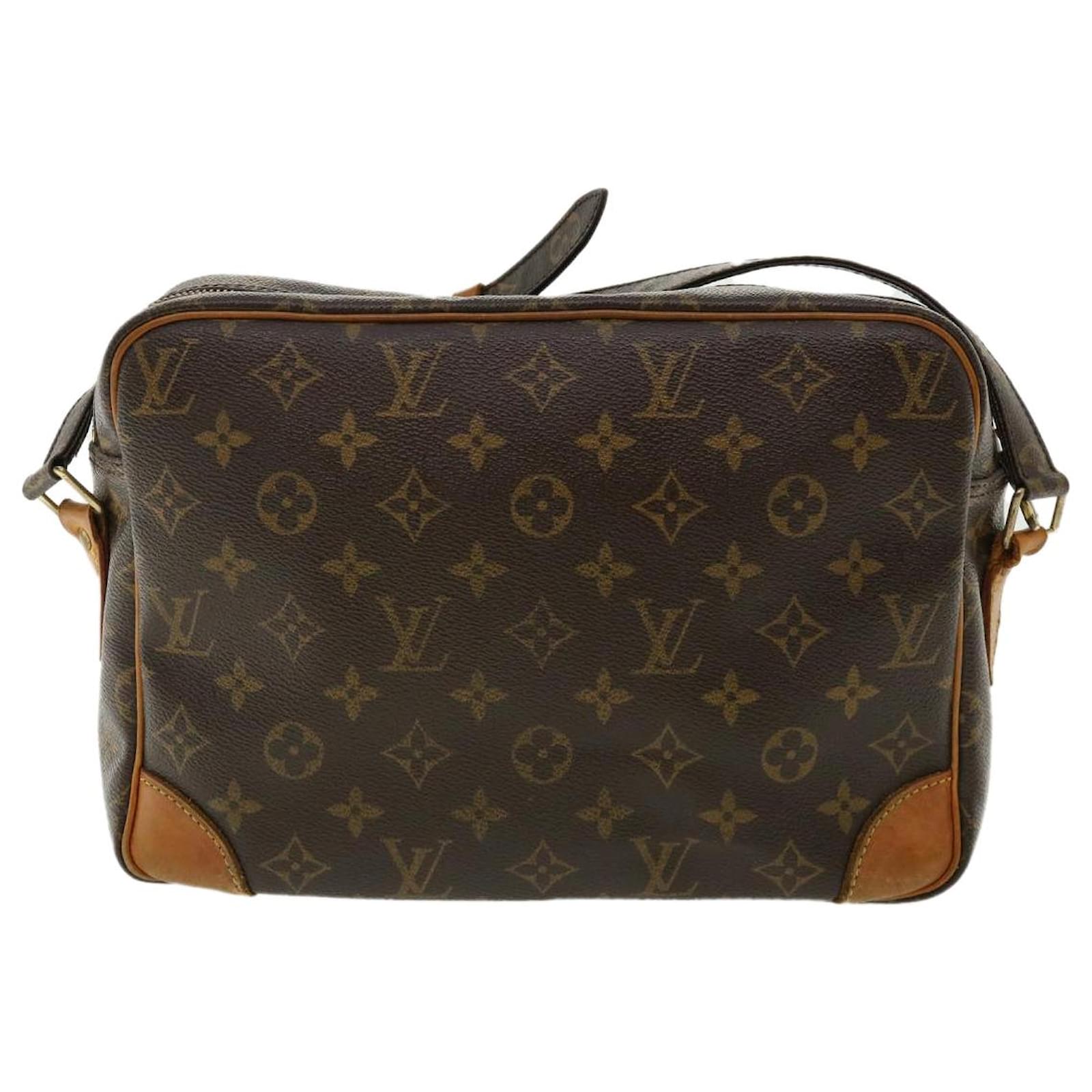 Louis Vuitton Nile Brown Cloth ref.744904 - Joli Closet