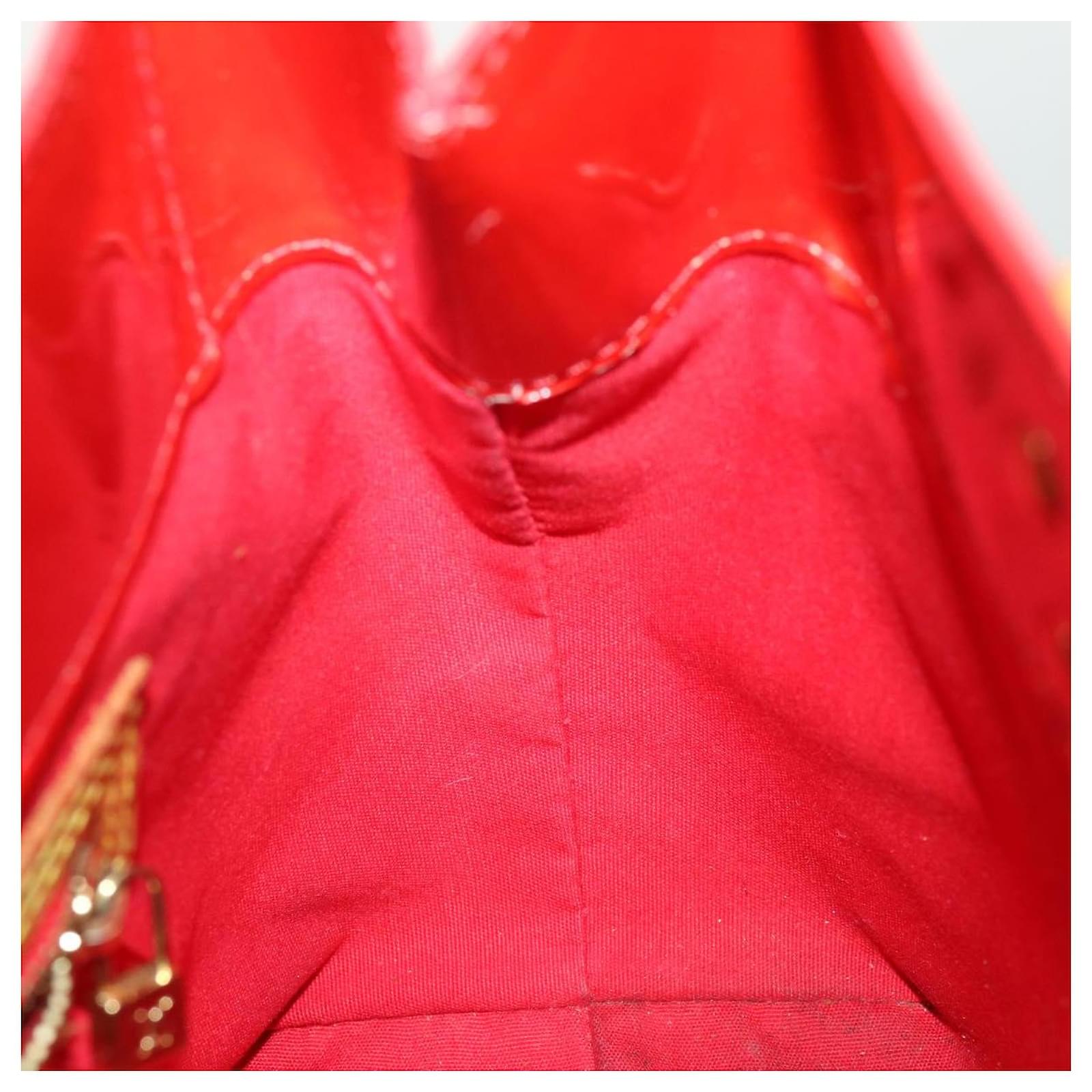 Louis Vuitton Reade Red Patent leather ref.751563 - Joli Closet