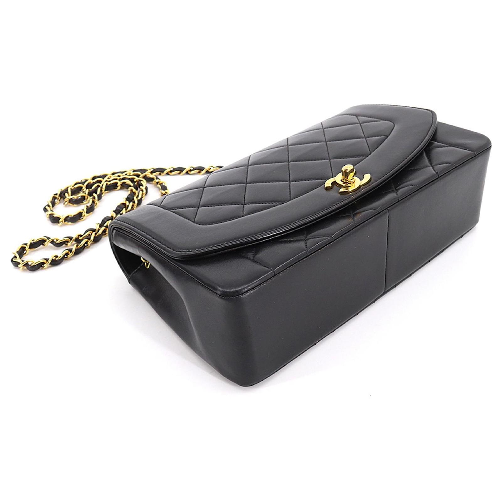 Chanel Diana Black Leather ref.752452 - Joli Closet